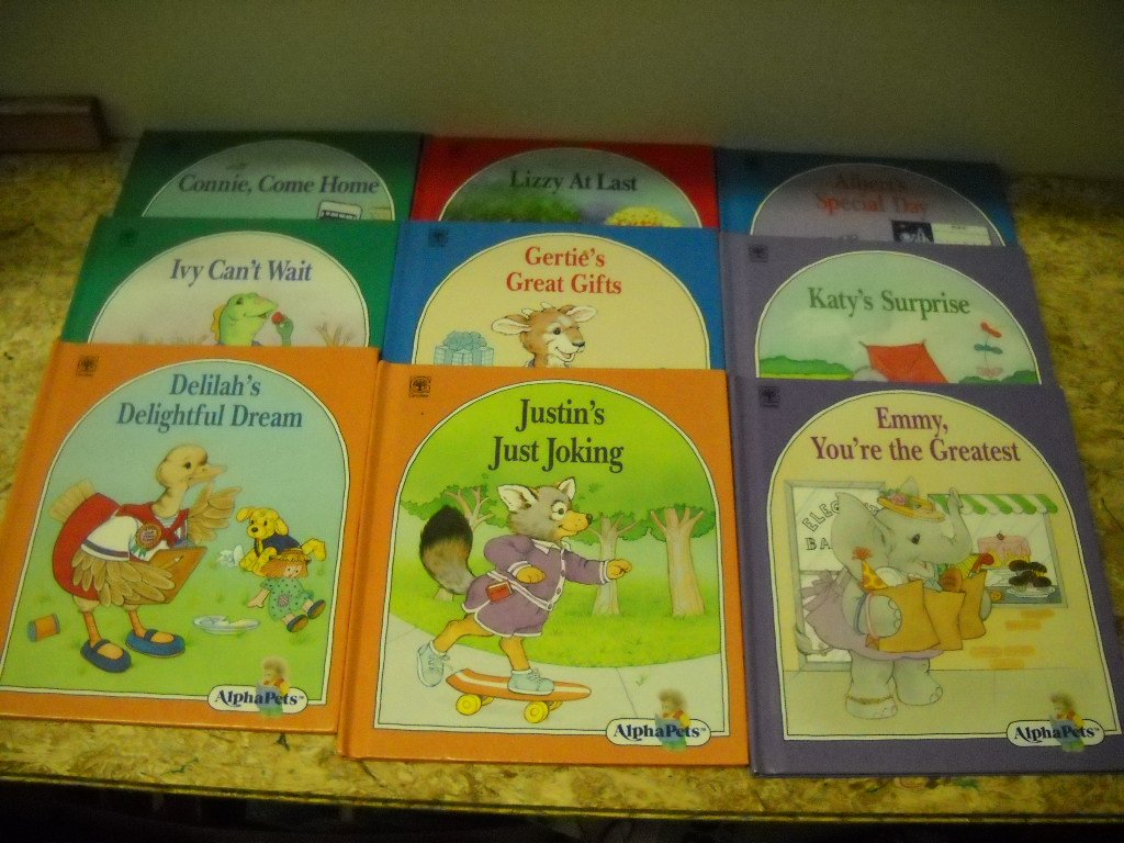 AlphaPets (9 Book Set): Ruth Lerner Perle: Amazon.com: Books
