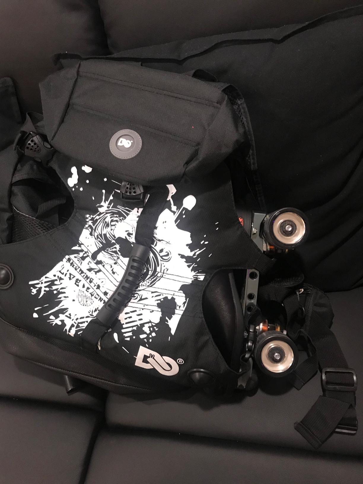 Amazon.com: Mootygy Roller Skate Backpack with Adjustable Fasten Straps ...