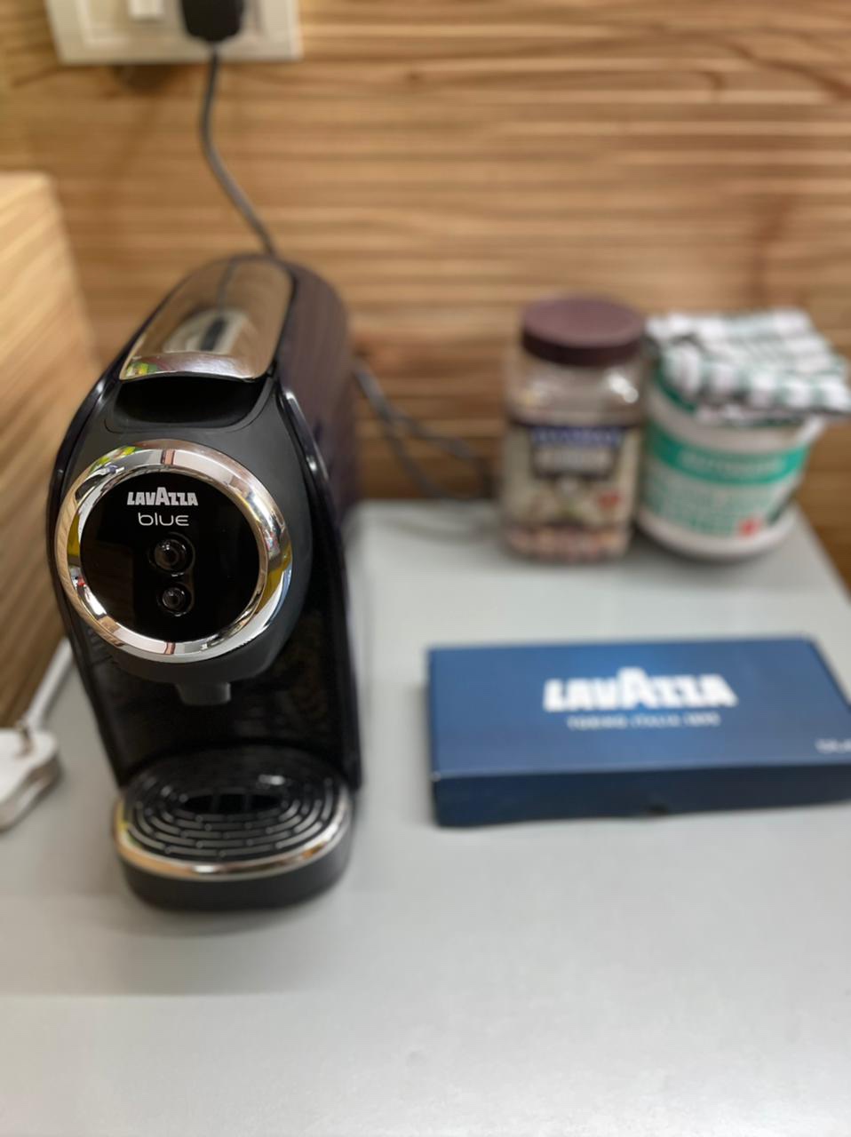 Lavazza Blue Classy Mini, Single Serve Espresso Coffee Machine LB300 ...