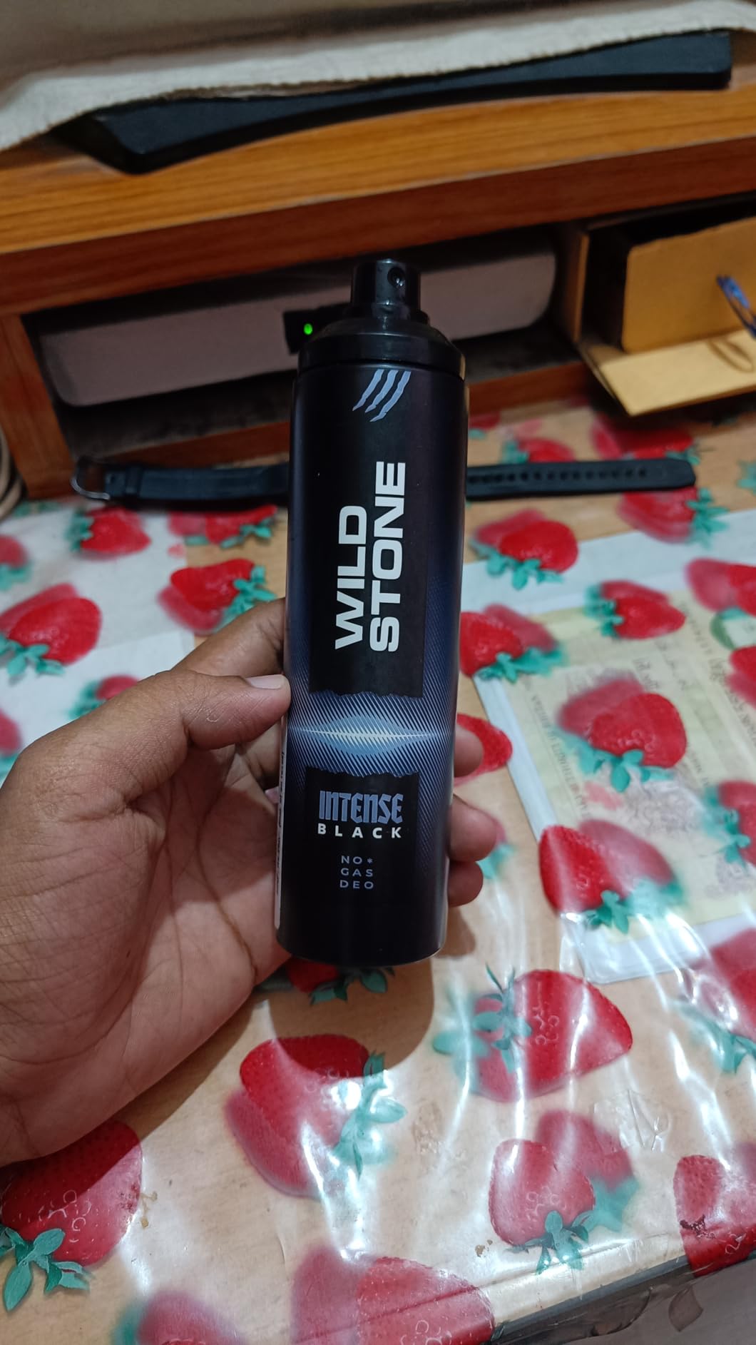 Buy Wild Stone Intense No Gas Deodorant Travel Pack Gift Set for Men ...