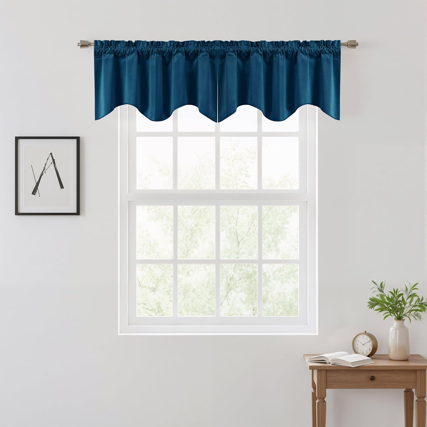 Amazon.com: RYB HOME Scalloped Velvet Valances for Windows, Luxury ...