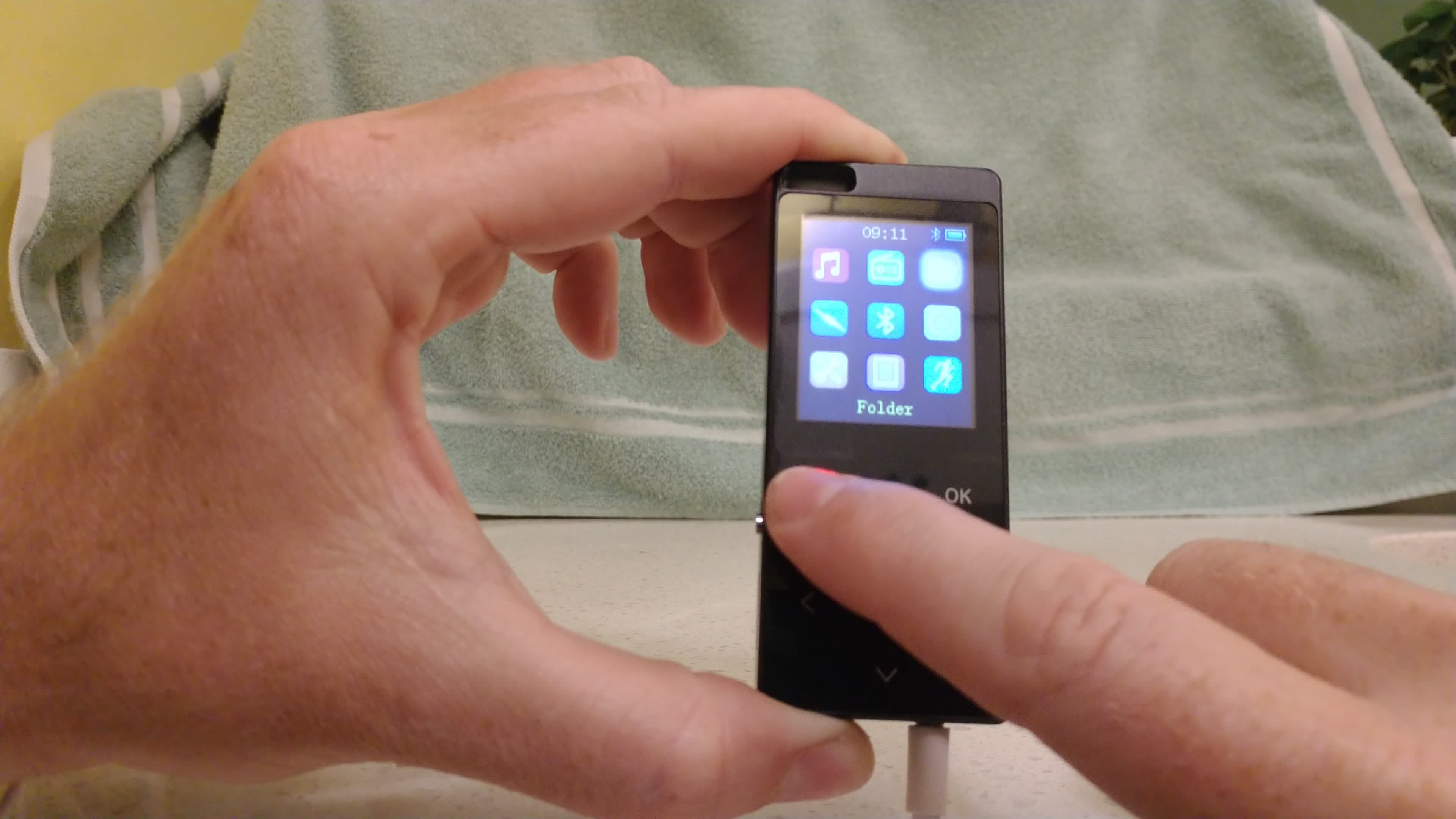 Watch MUS RUN MP3 player, FM radio, expandable up to 128gb storage on ...