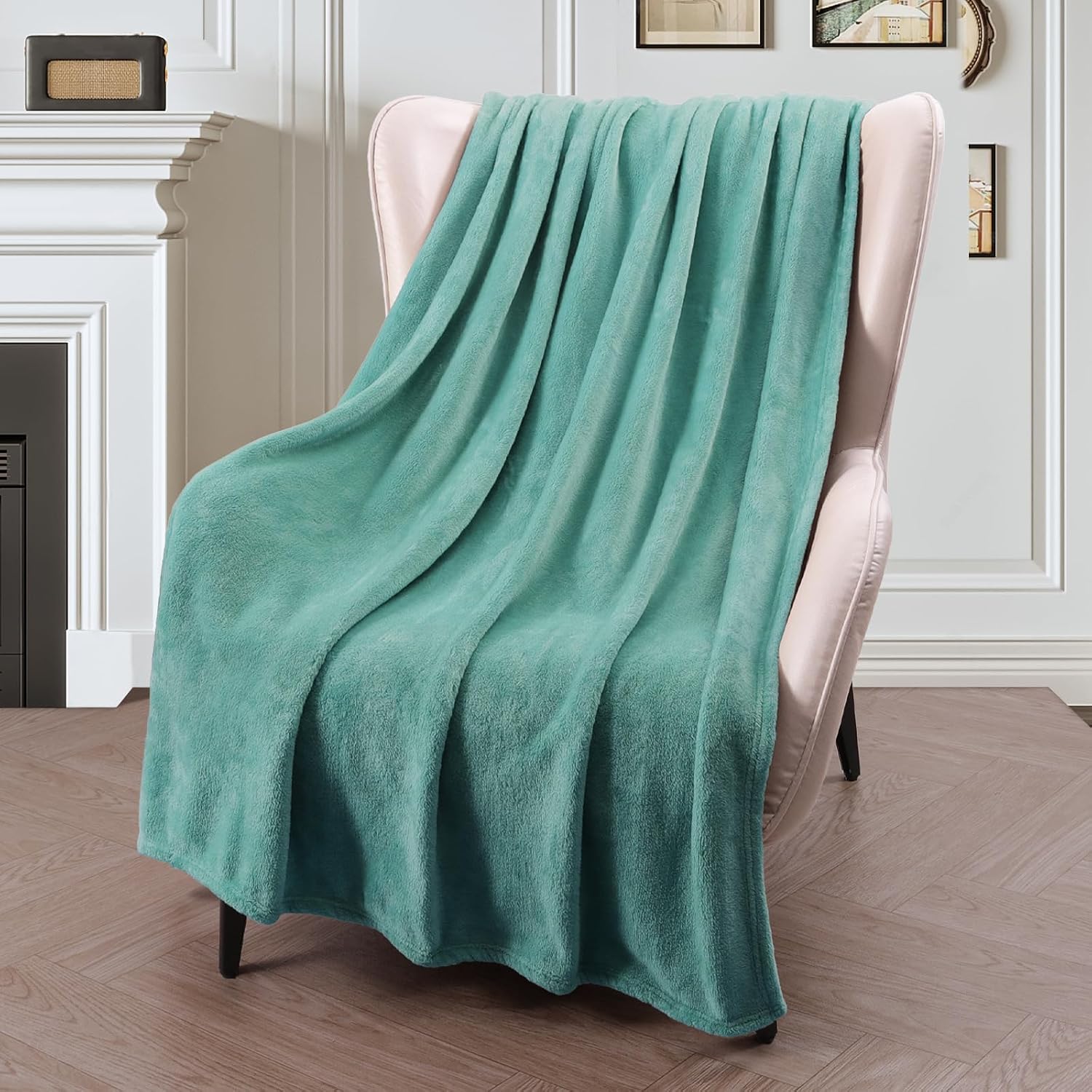 Exclusivo Mezcla Extra Large Fleece Throw Blanket for Couch, Sofa ...