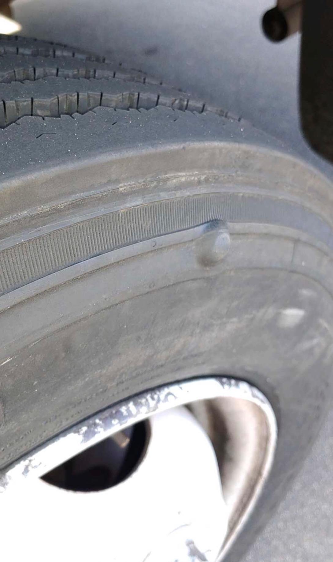 Amazon.com: Americus AP2000 Commercial Truck Tire - 225/70R19.5 128M ...