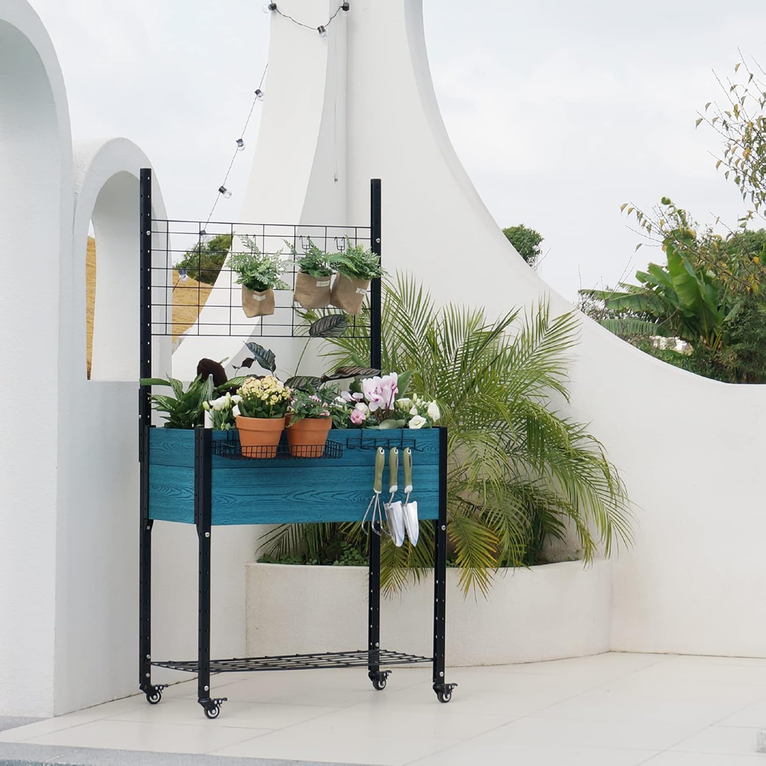 Amazon.com : Everbloom Self Watering Planter Box on Wheels: Raised Bed ...