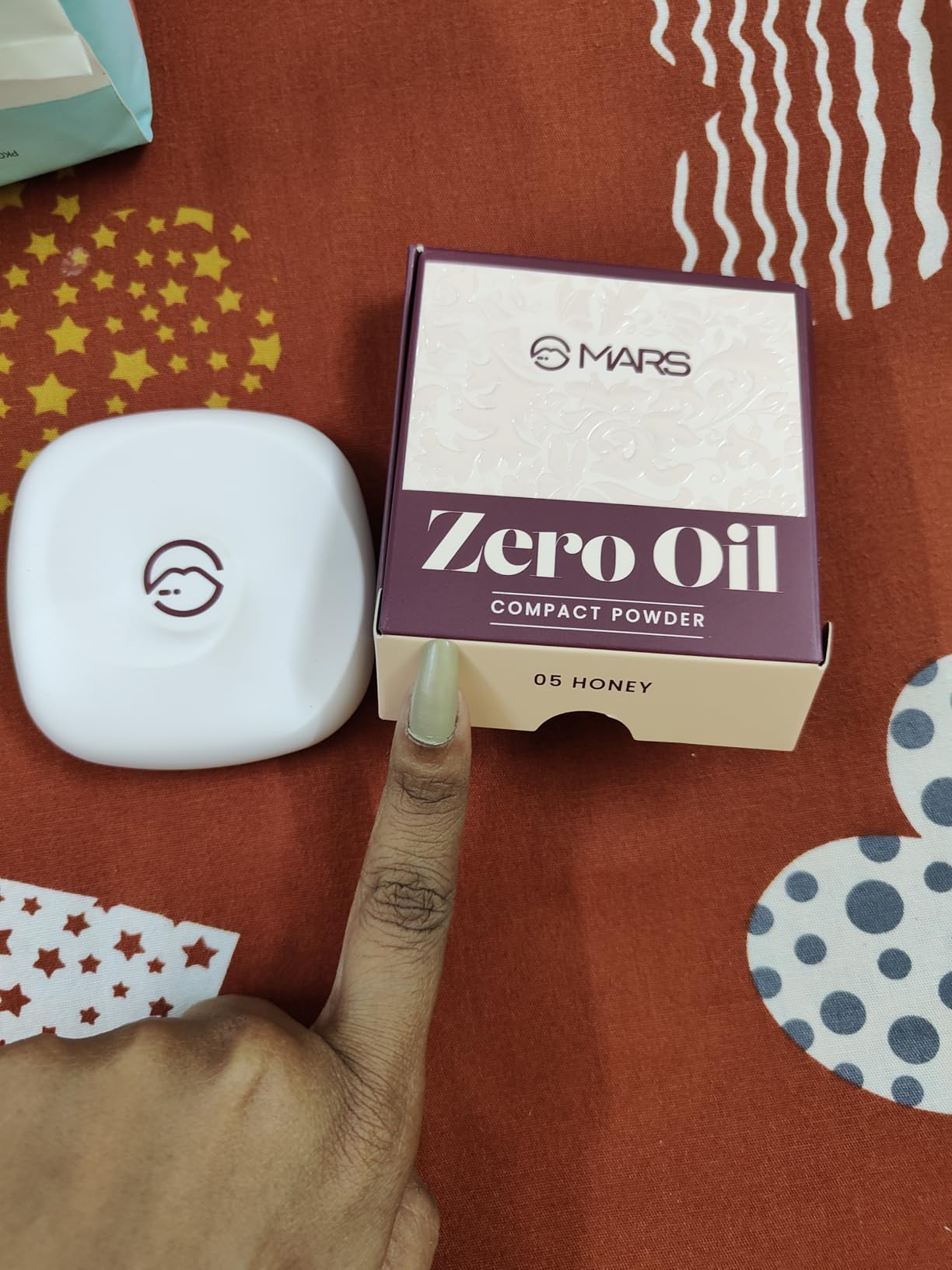 Buy MARS Zero Oil Gel Compact with an Applicator (10 gm) (06-TAN) | Non ...