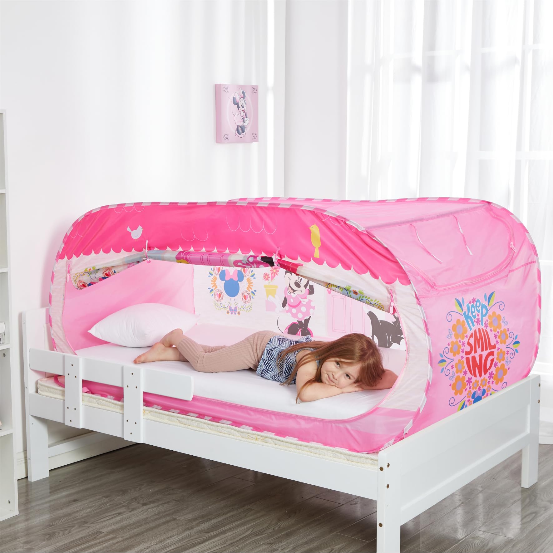 Minnie Mouse Camper Tent