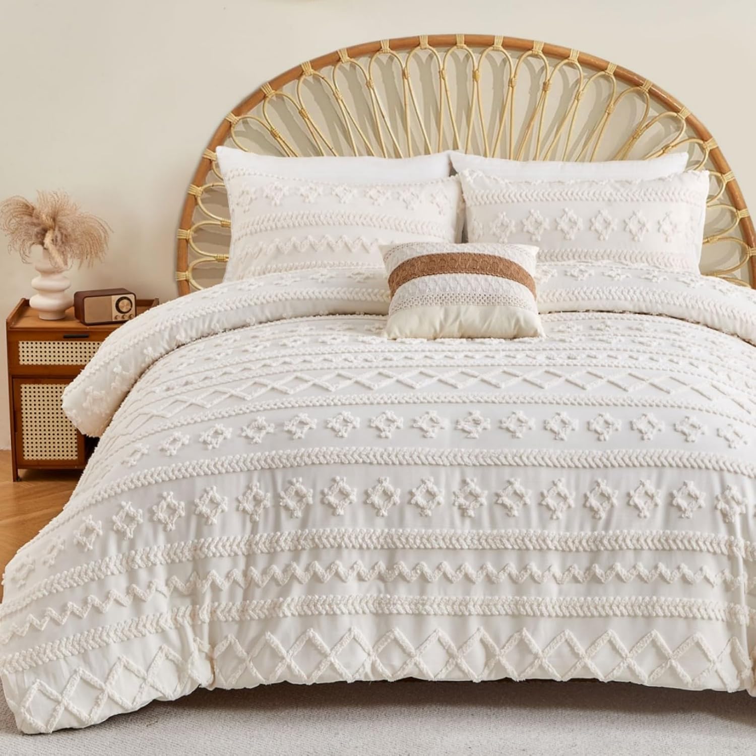 Amazon.com: ENJOHOS Boho Shabby Chic Comforter Queen Cream White, 3 ...