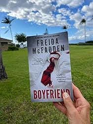 Amazon.com: The Boyfriend: A Psychological Thriller eBook : McFadden, Freida: Kindle Store