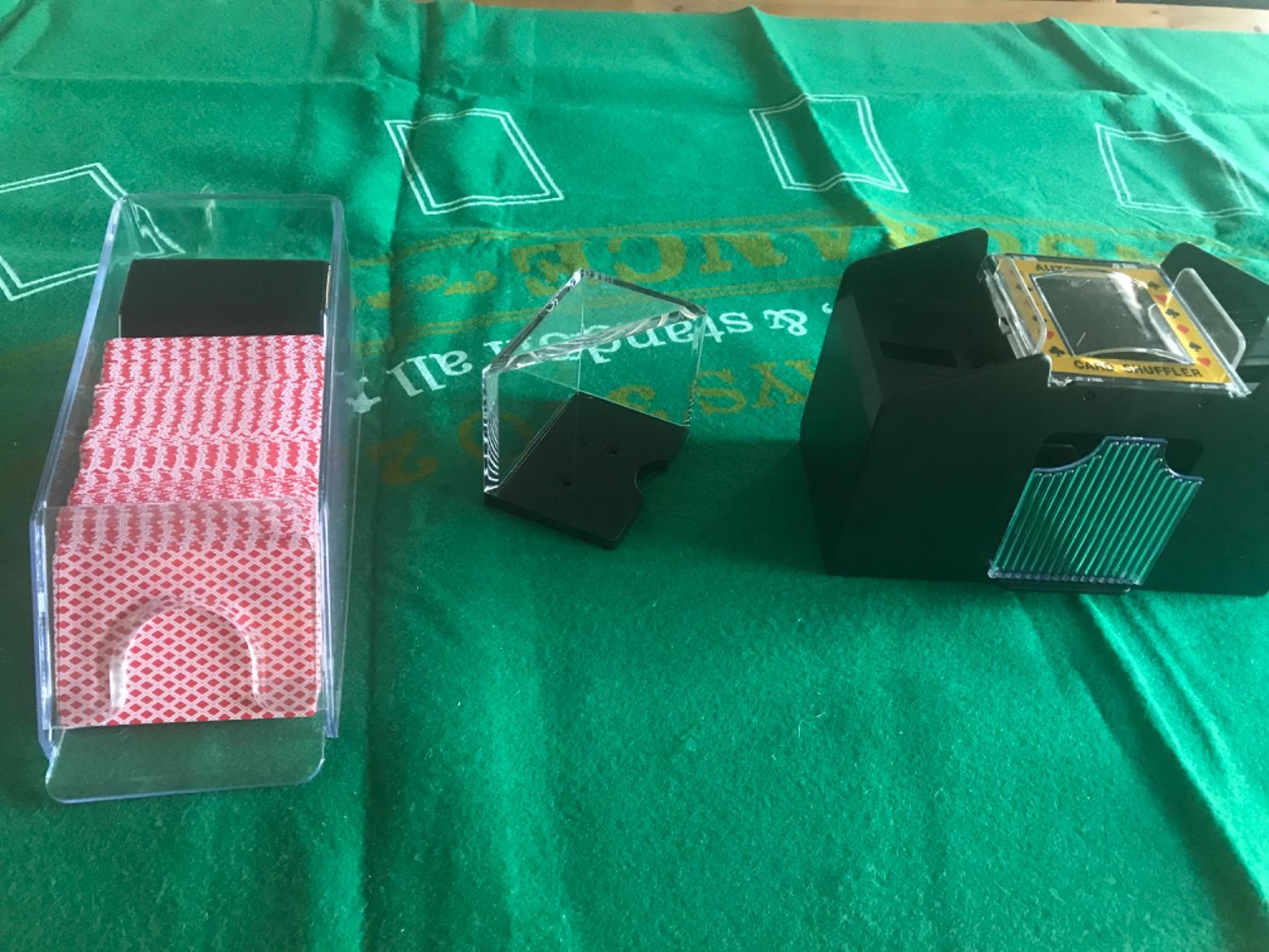 Amazon.com: Brybelly 4-Deck All-in-One Blackjack Kit - Black Jack Felt ...