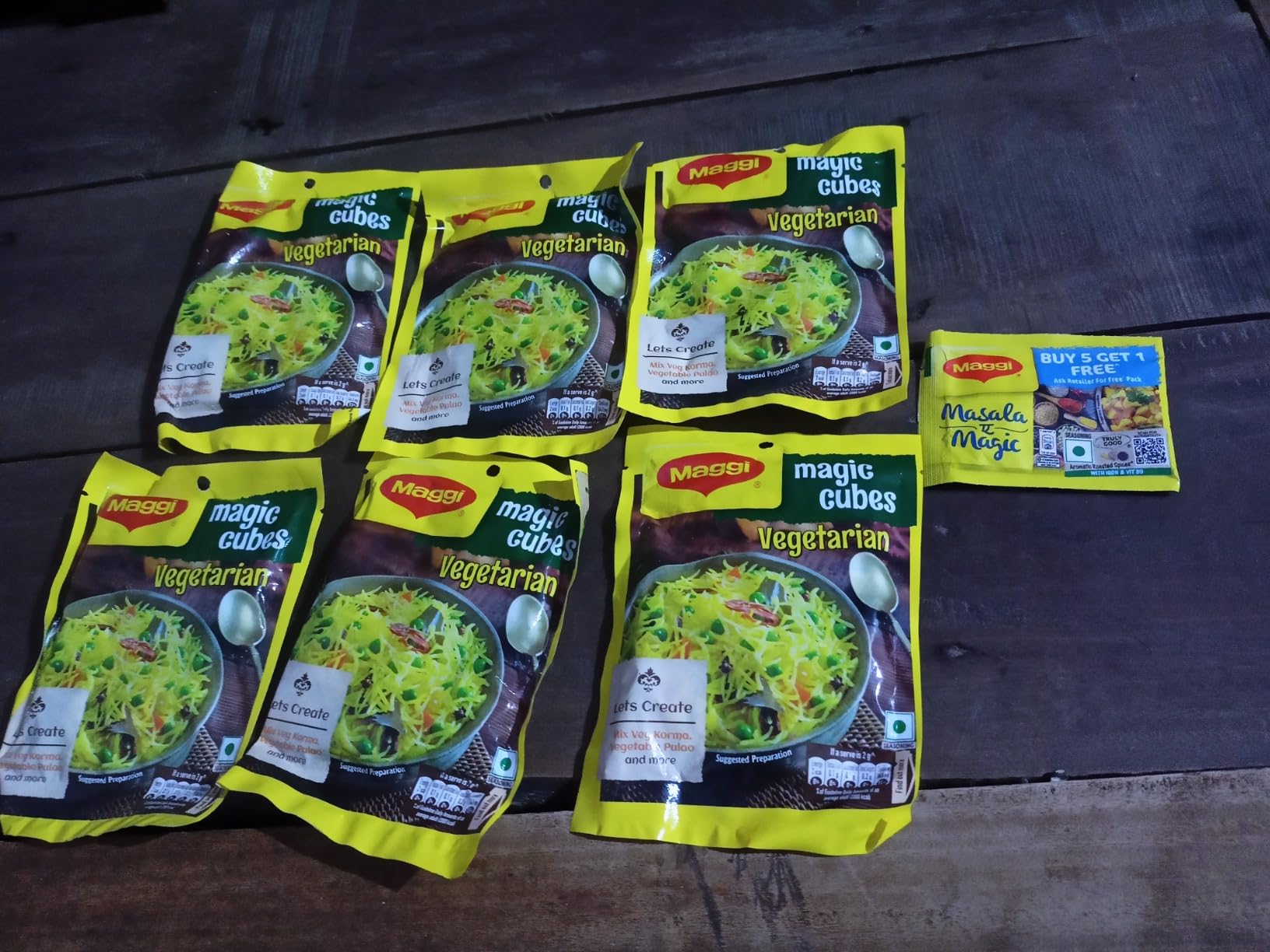 MAGGI Magic Cubes Vegetarian, 240g Pack (60 Cubes) | Ready Masala for ...
