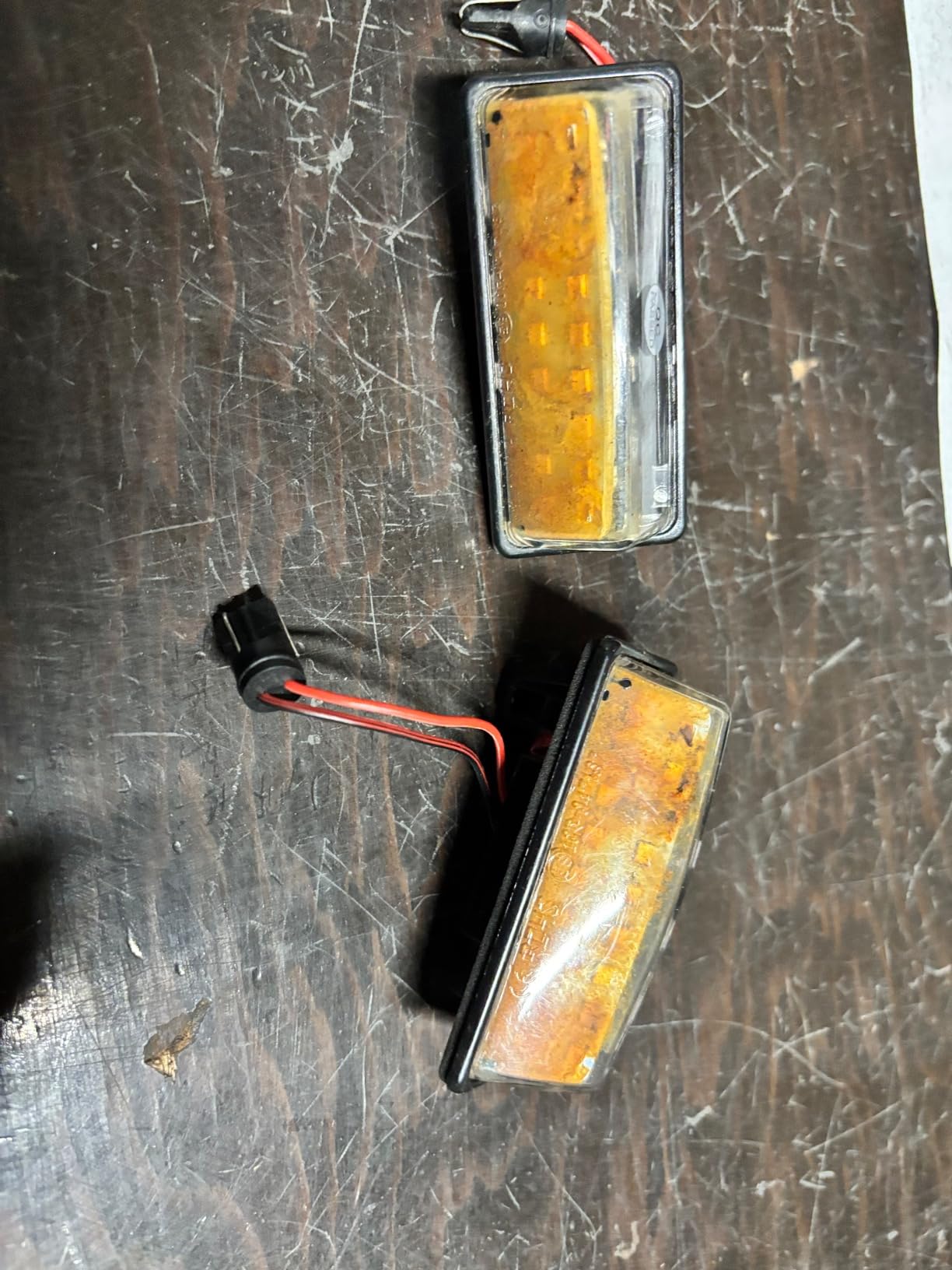 Amazon | 北澤商事 キャラバン NV350 LEDライセンスランプ ナンバー灯 セレナ C25 C26 エルグランド E52 ノート E11 E12 E13 車種専用 カスタム バーツ ...