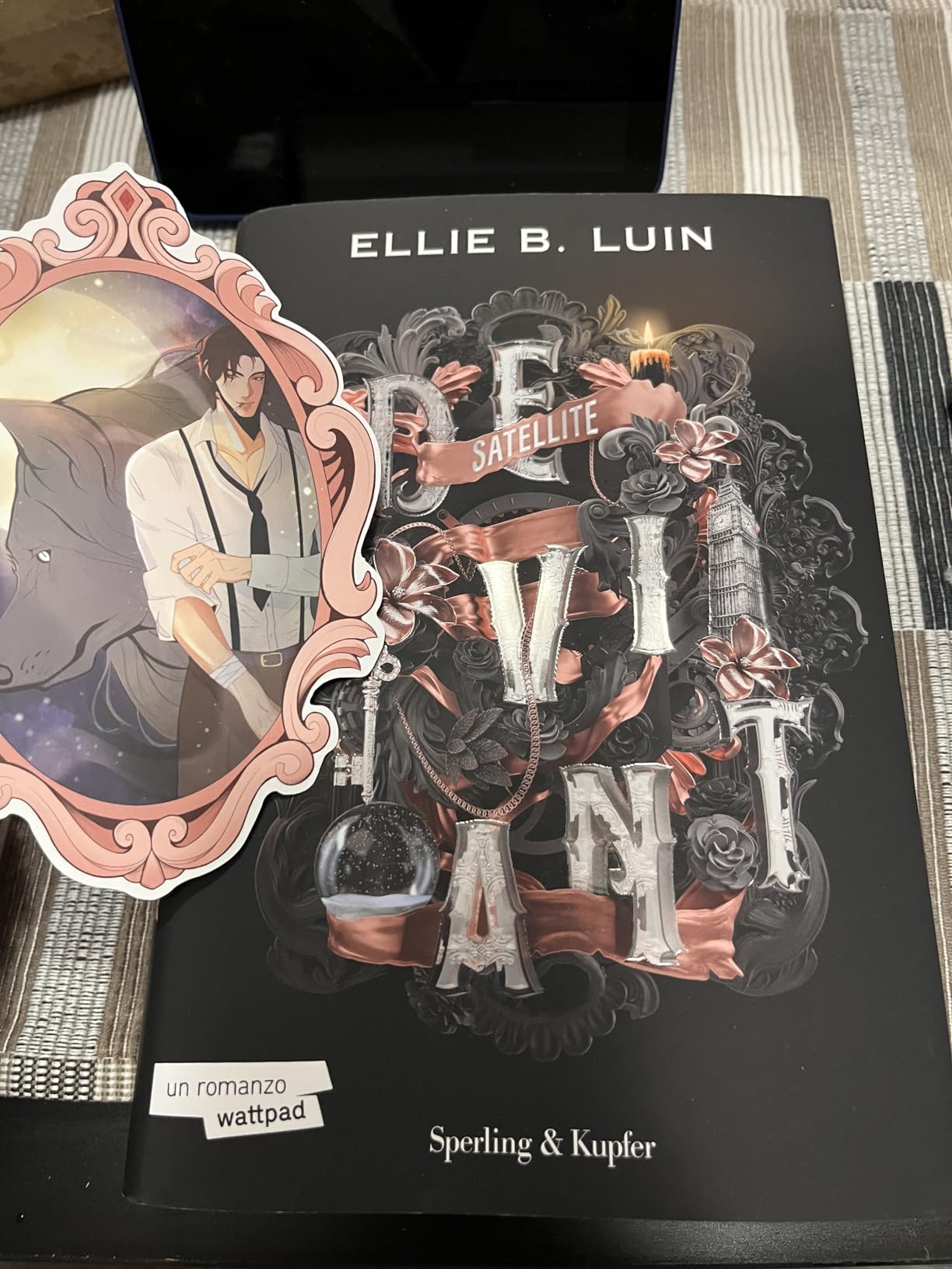 Deviant. Satellite (Vol. 4) : Ellie B. Luin: Amazon.it: Libri