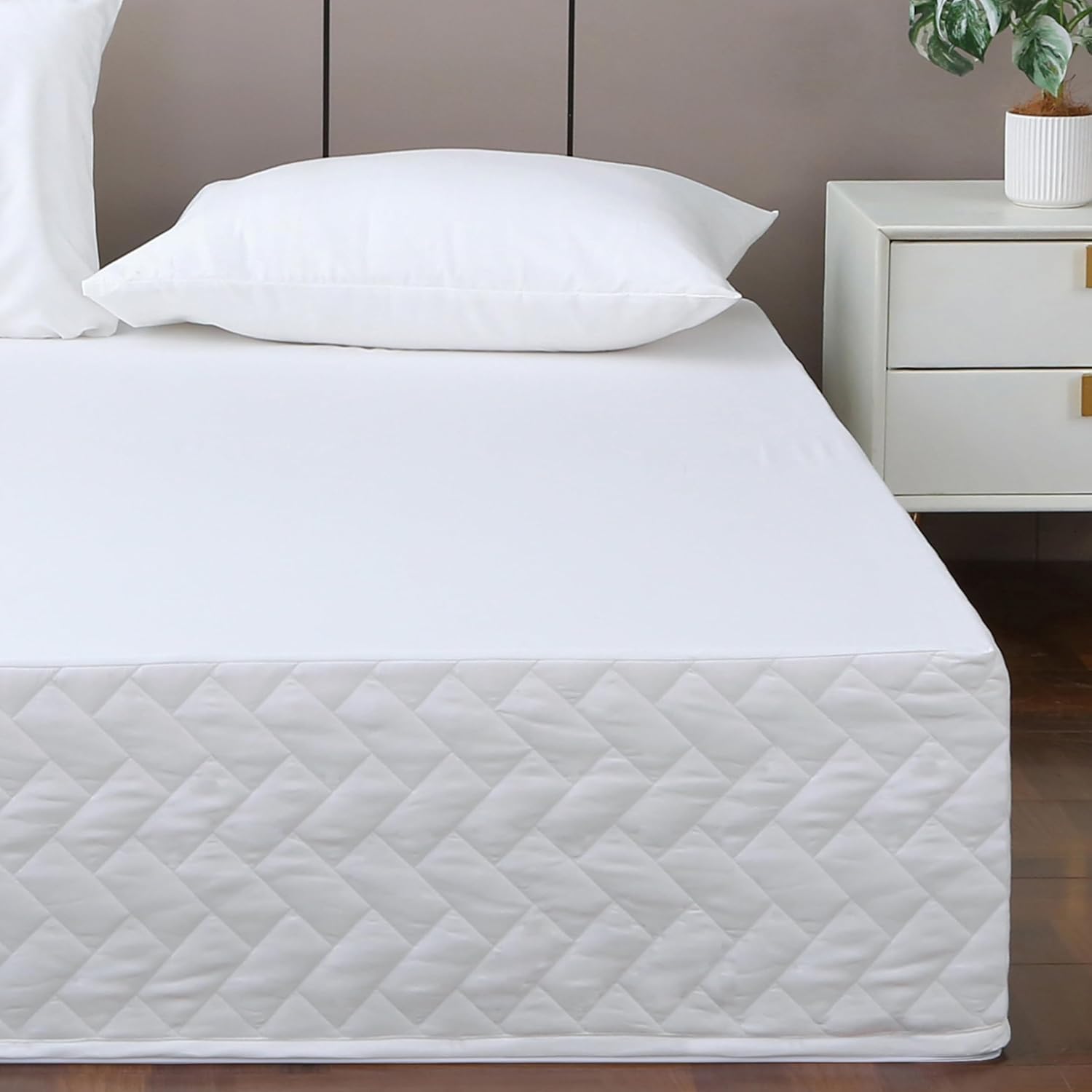 Amazon.com: King Bed Skirt-Box Spring Cover with 14 Inch Tailored Drop ...