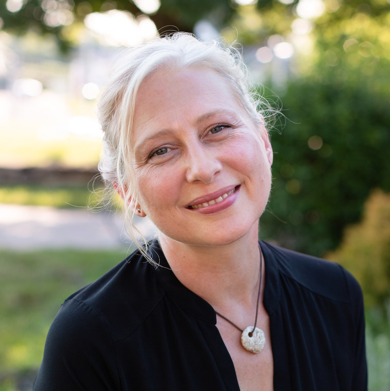 Amazon.com.au: Mandy Smith: books, biography, latest update