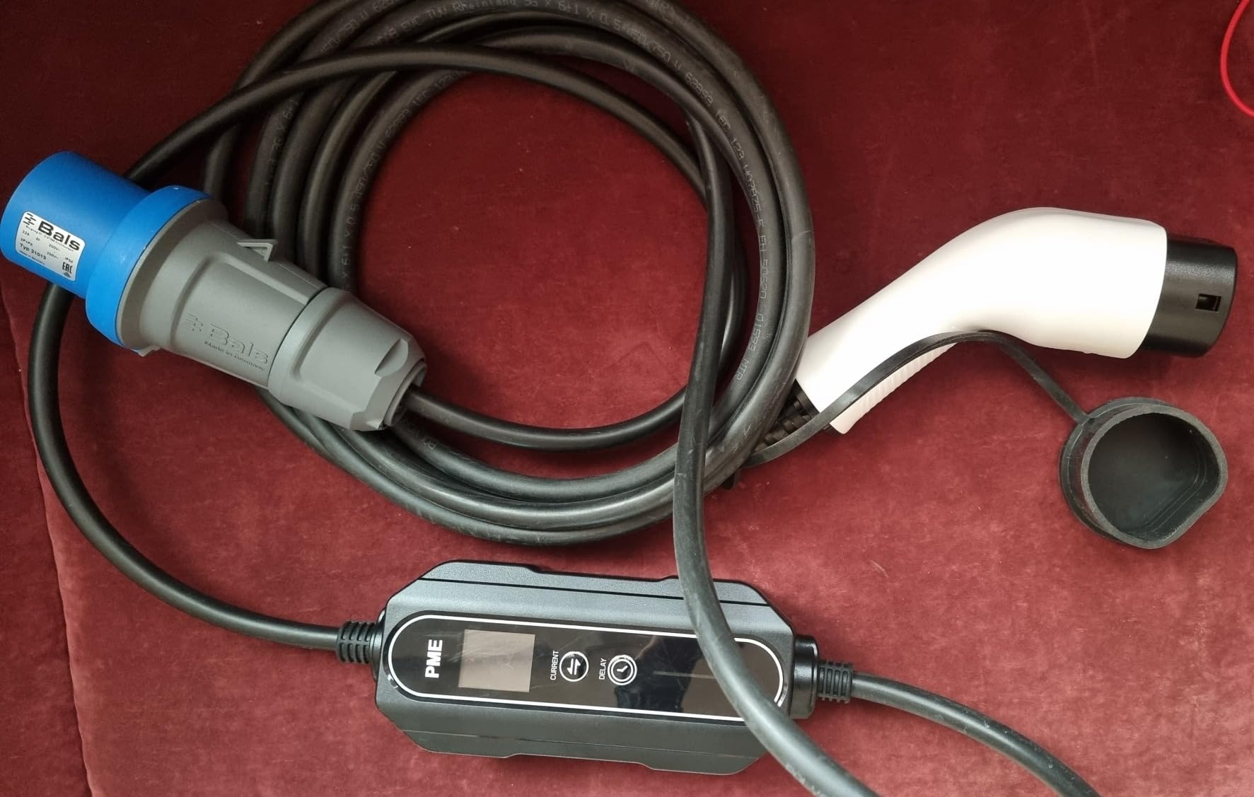 PME Portable EV Charger 7.2kW for Cars, 6m Cable, Large LCD, Adjustable ...