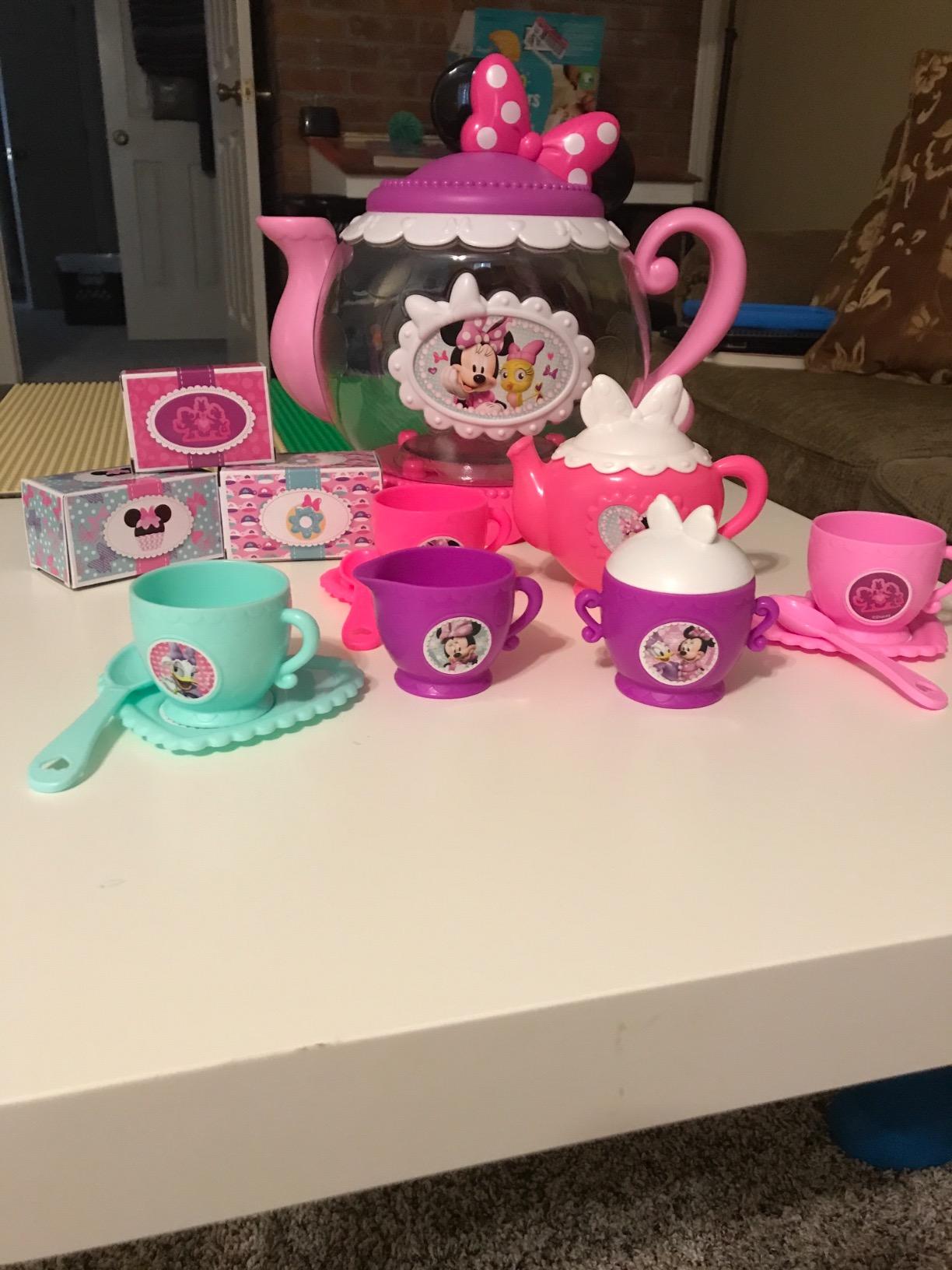 Amazon.com: MINNIE Preschool Terrific Teapot Set : Toys & Games