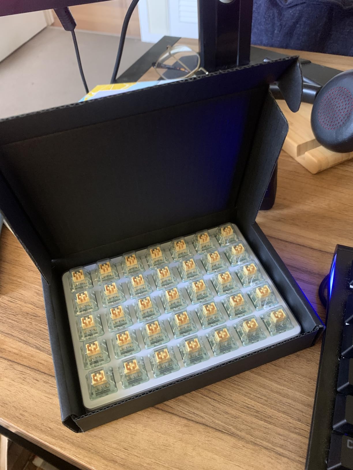 EPOMAKER Sea Salt Silent Mechanical Keyboard Switches Set, Pre-Lubed ...