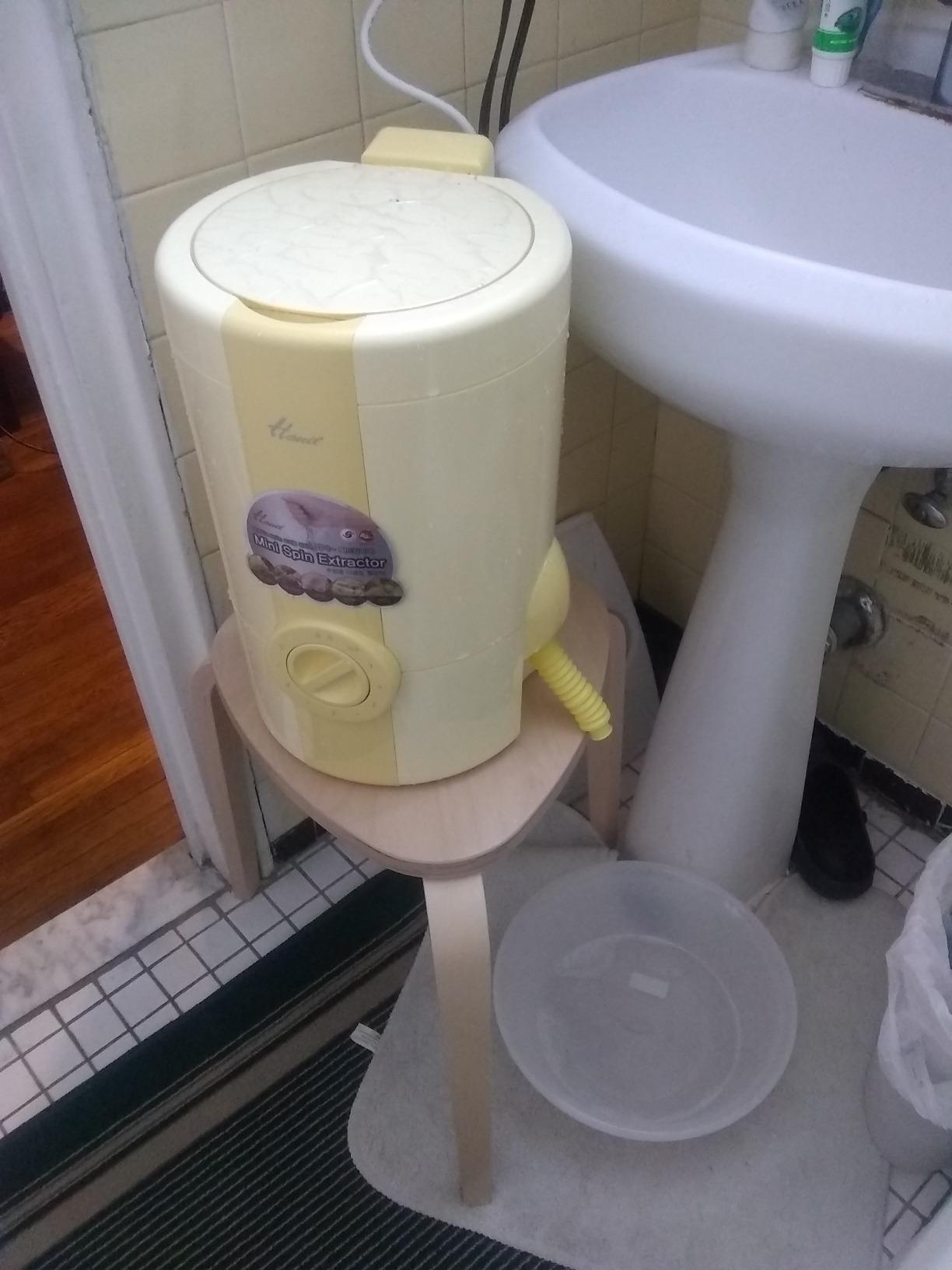 Amazon.com: Hanil W-100T Electric Portable Mini Spin Extractor by HanIl ...