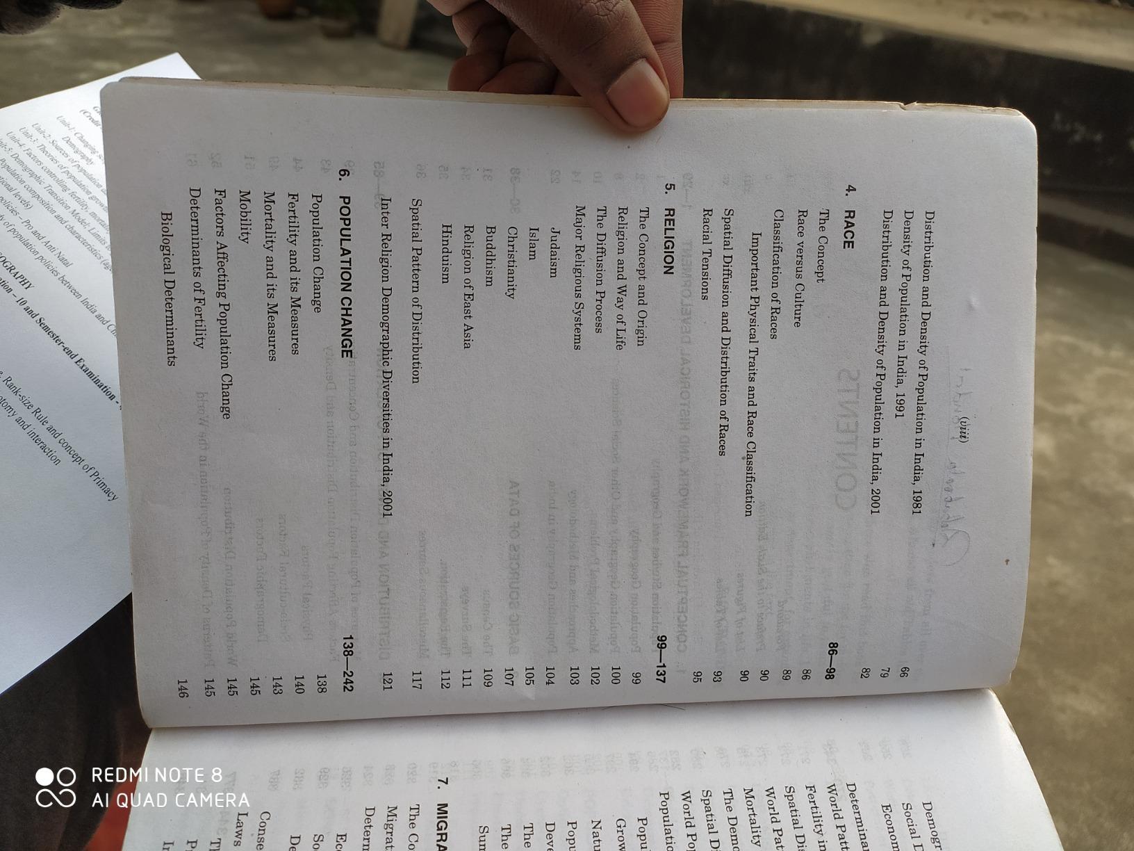 Geography Of populations : Amazon.in: Books