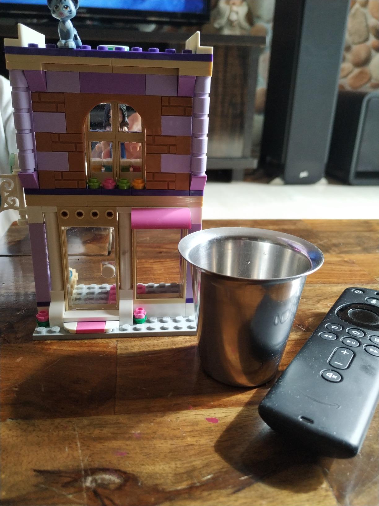 LEGO Friends Emma's Art Studio Building Blocks for Girls (235 Pcs)41365 ...