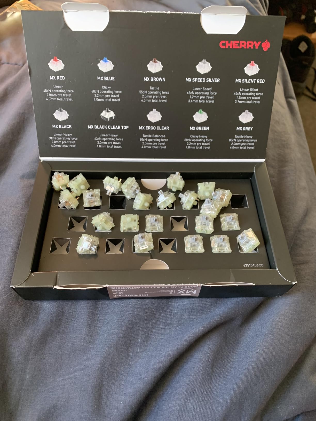 CHERRY MX RGB Blue Switch Kit, 23 Mechanical Keyboard Switches, for DIY ...