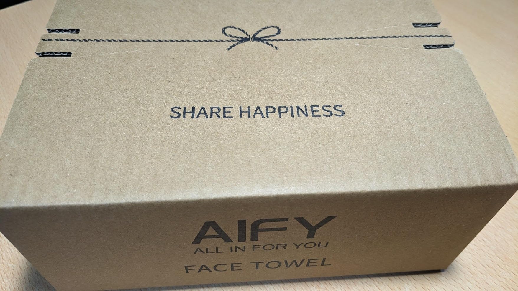 Amazon｜AIFY フェイスタオル 10枚セット 綿100% 薄手 無撚糸フェイスタオル ふわふわ 肌触りが良い 瞬間吸水 毛落ちしにくい JISの脱毛率基準値0.2%の約66分の1 ...