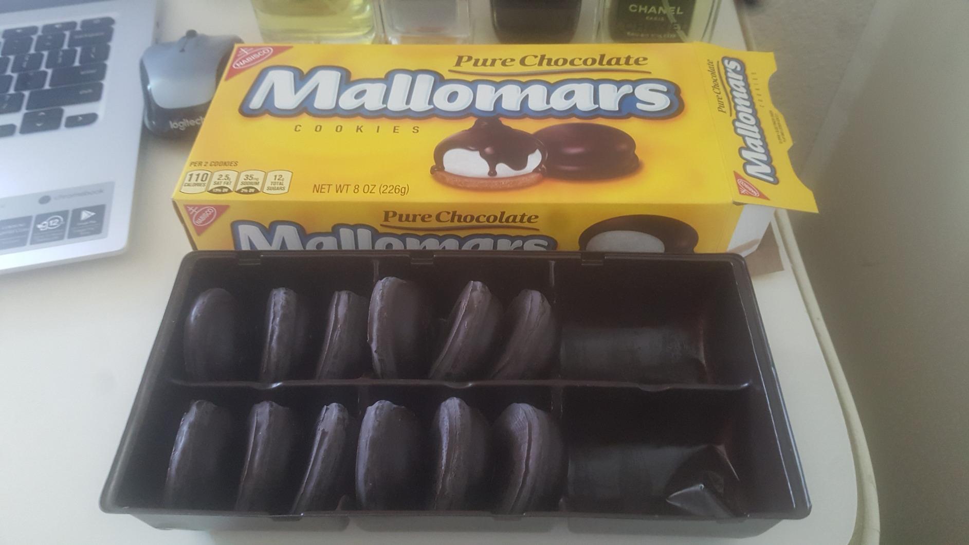 Amazon.com: Mallomars Pure Chocolate Cookies 8 ounce box (Pack of 3 ...