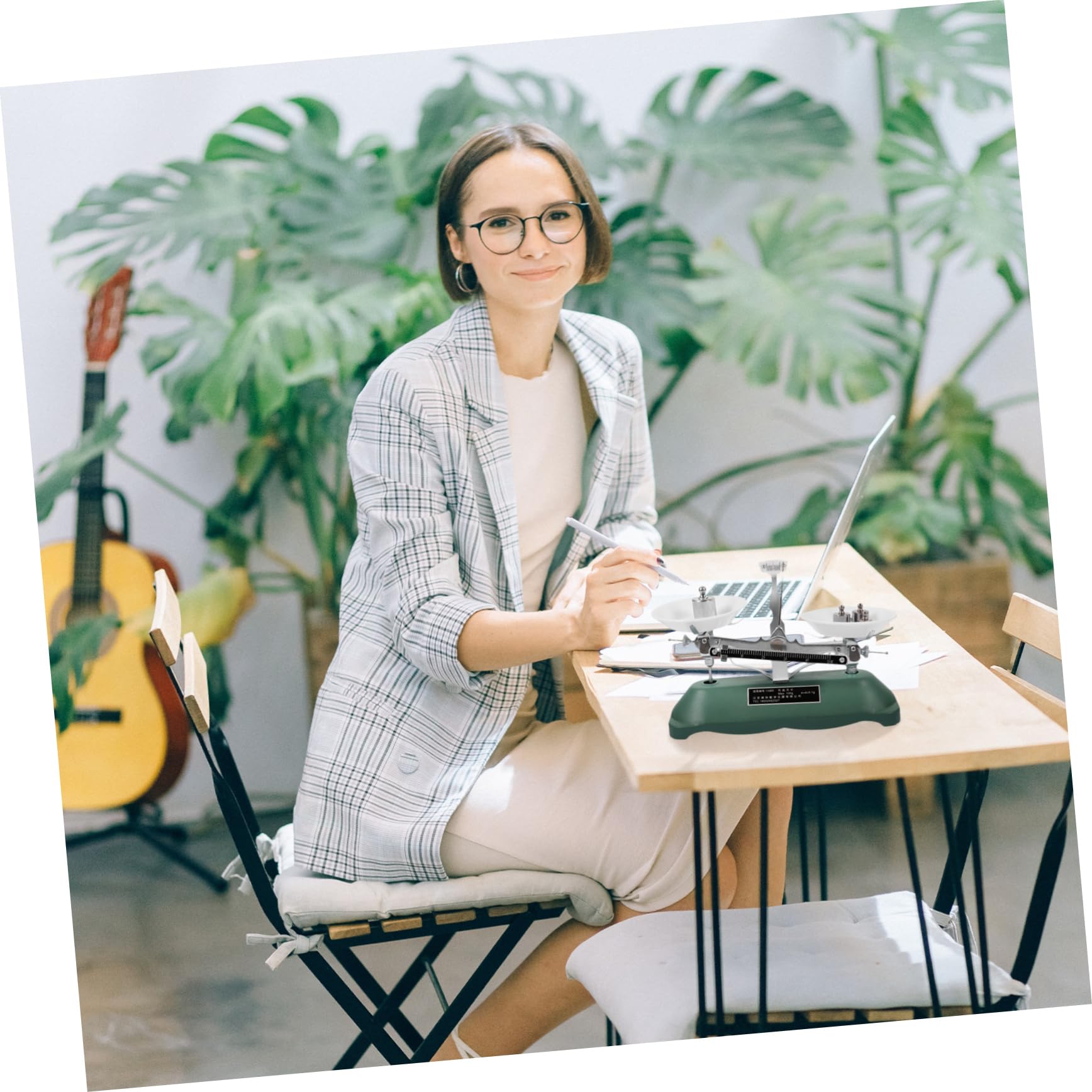 Upright Scales Balance Bar