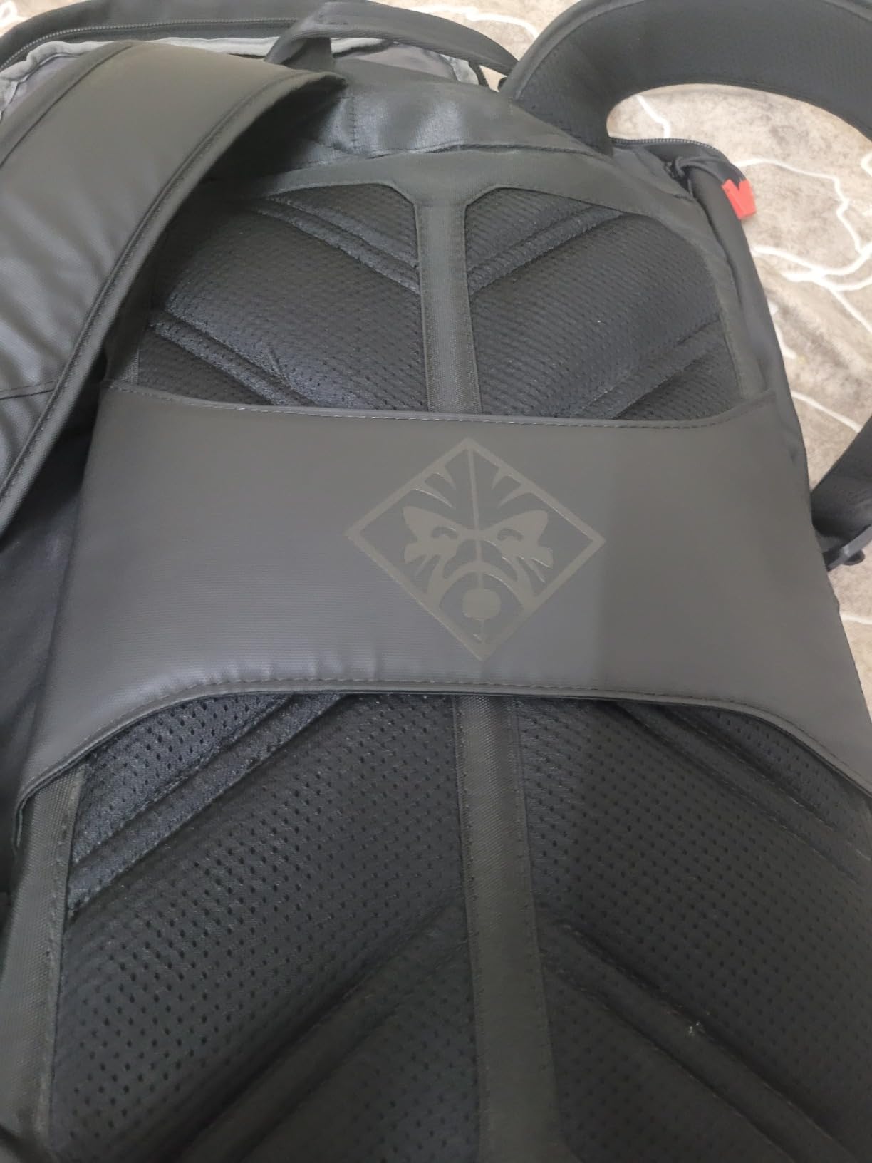 HP OMEN Transceptor 15 Backpack, 15.6 inch, 20L Capacity, Water ...