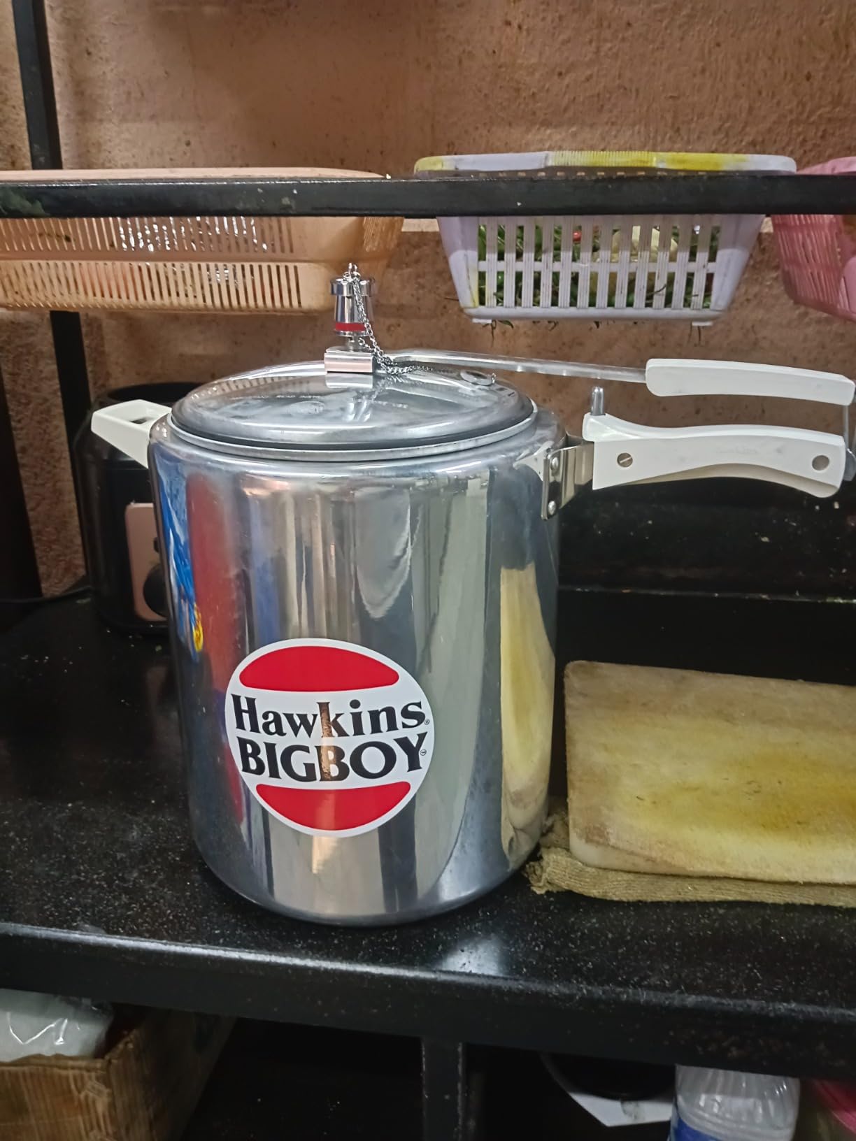 Buy Hawkins Bigboy Aluminum Pressure Cooker, 22 Litres Online at Low ...