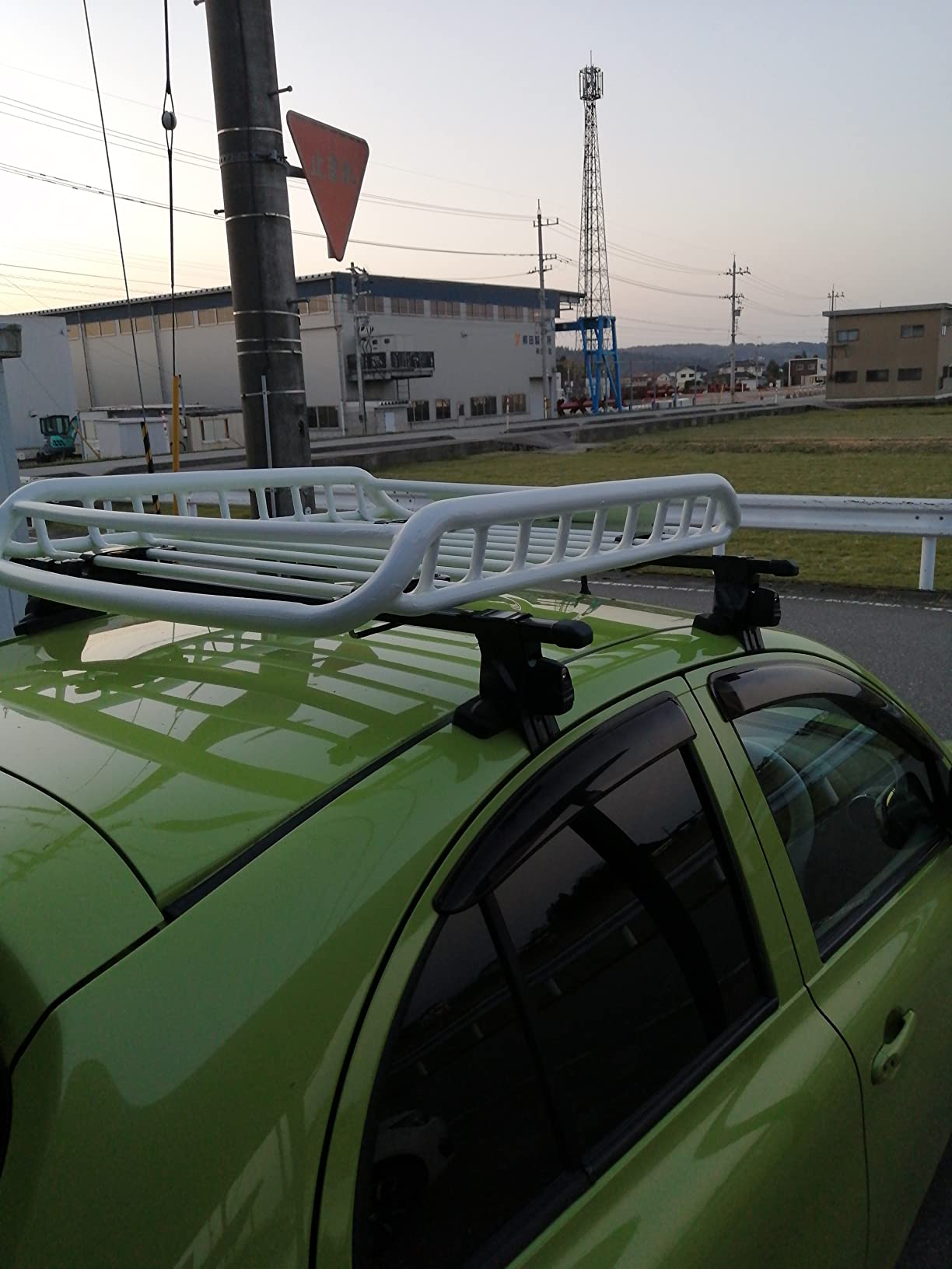 Amazon.co.jp: カーメイト INNO 日産 K13 マーチ用 ルーフキャリア取付3点セット INSUT + K306 + IN-B117 : 車＆バイク