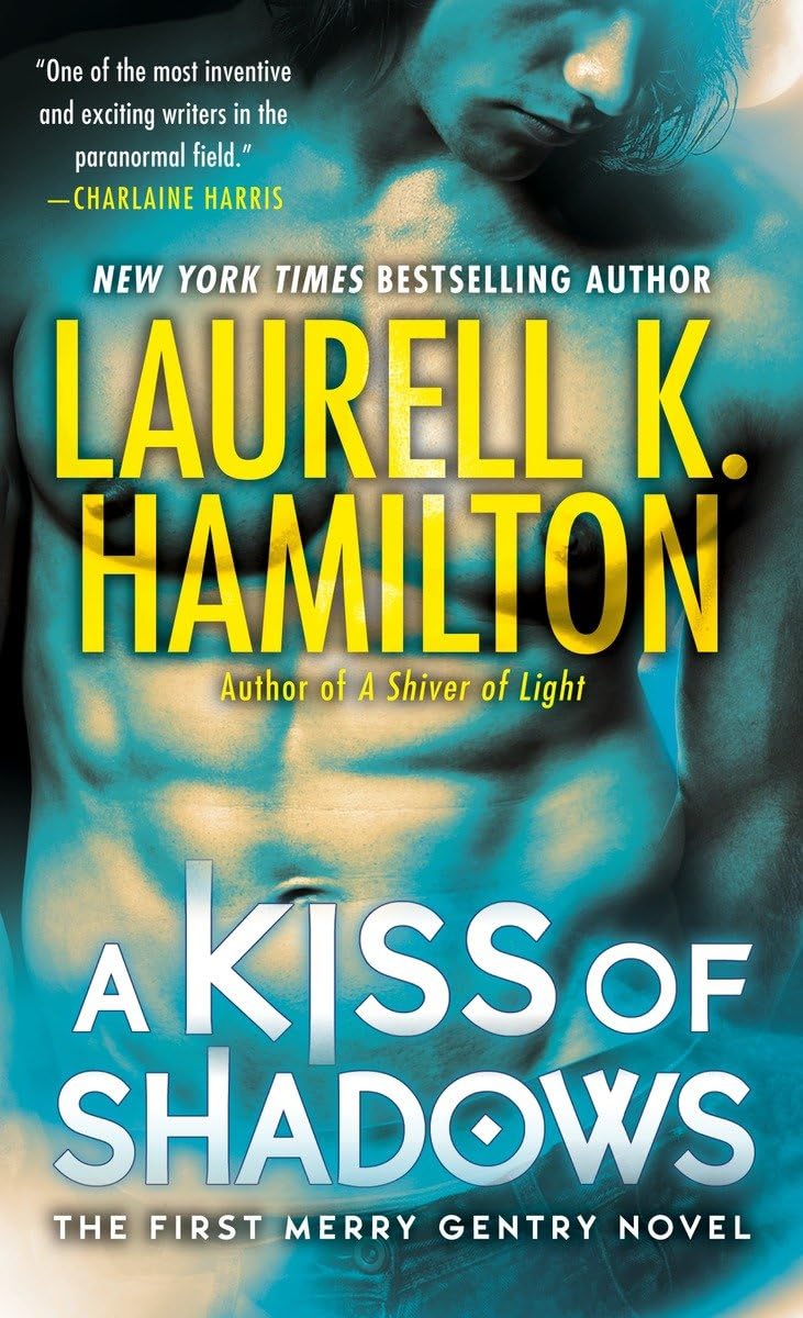 A Kiss of Shadows: 1 (Merry Gentry) : Hamilton, Laurell K.: Amazon.es ...