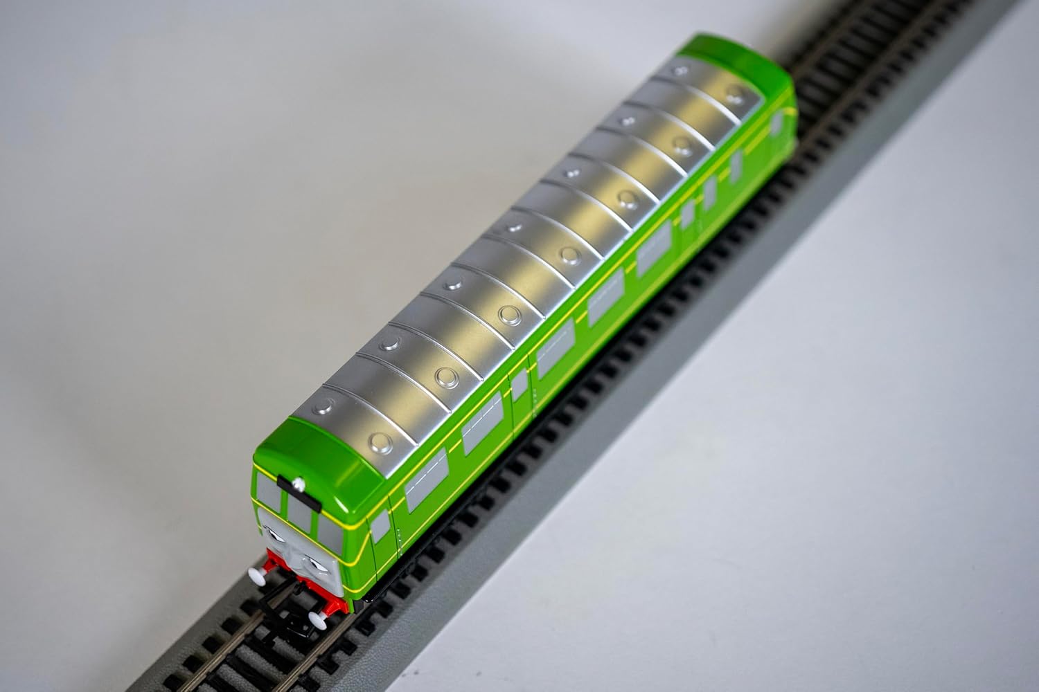 Bachmann Trenes - Thomas & Friends Daisy Locomotive Chile | Ubuy