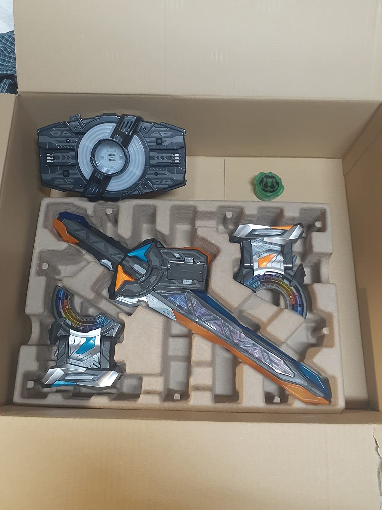 Amazon.co.jp: Bandai Kamen Rider Gats DX Command Twin Buckle & Raging ...