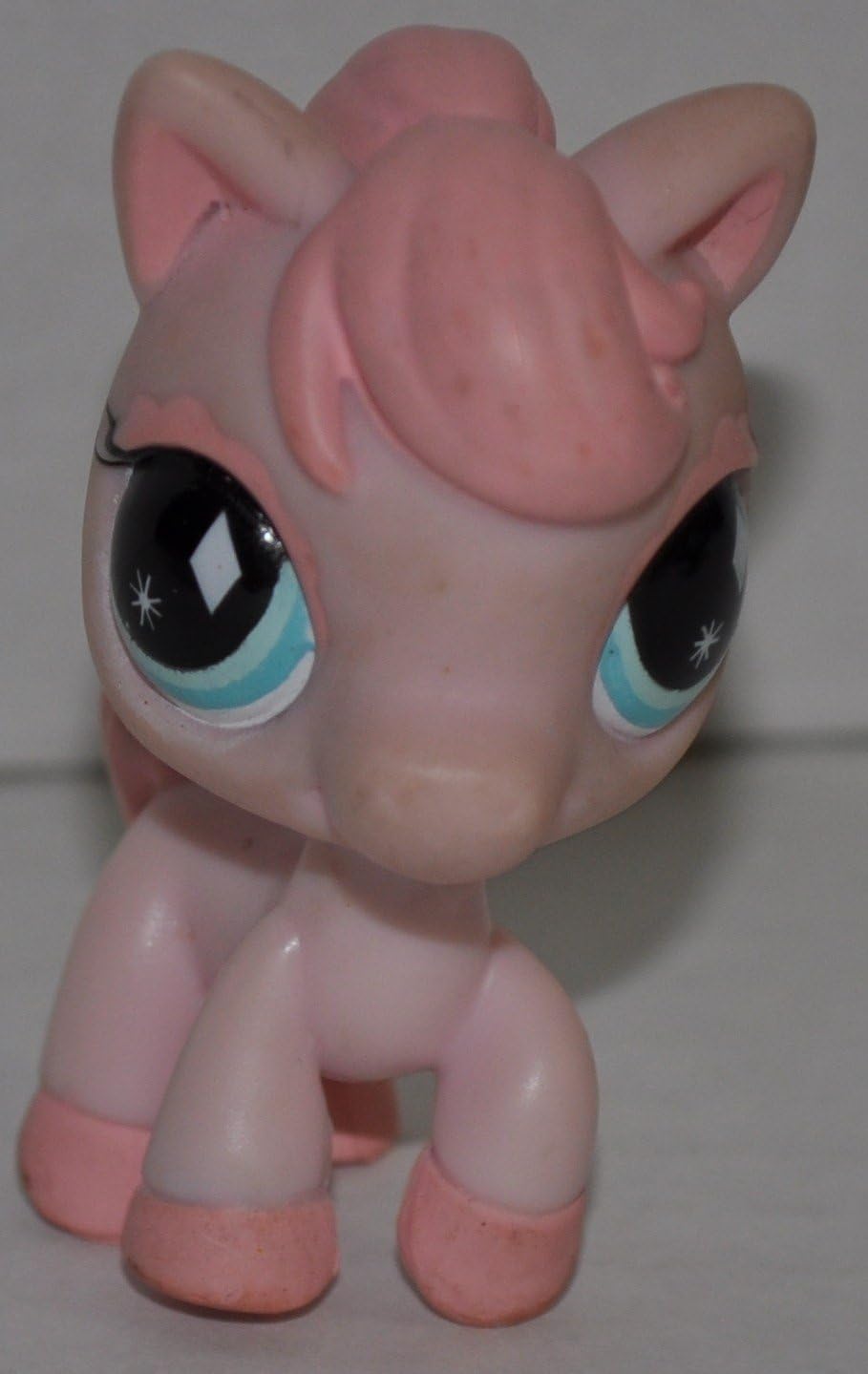 Amazon.com: Horse #592 (No Saddle, Pink, blue eyes) Littlest Pet Shop ...
