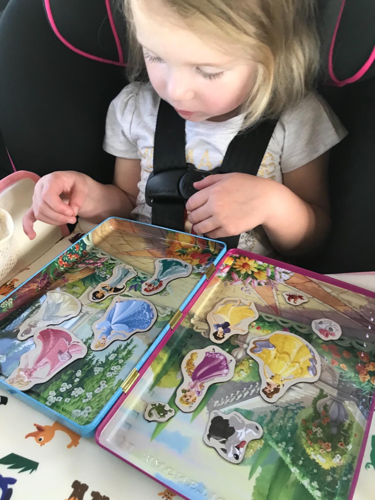 Amazon.com: Disney Princess: Magnetic Fun Full Size Tin : Toys & Games