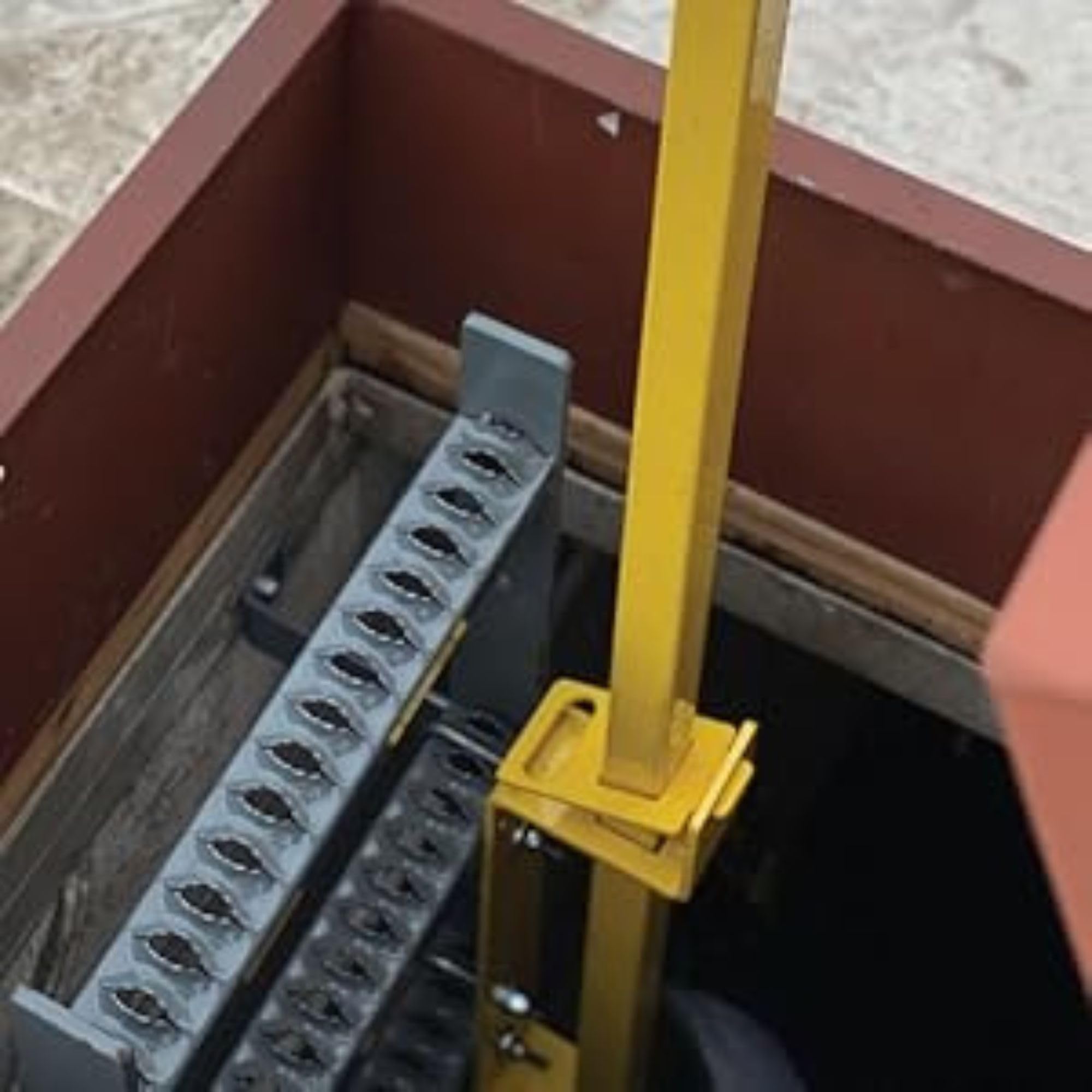 Ladder Assist Safety Post Post - Extendable Hand Rail For Safe Roof ...
