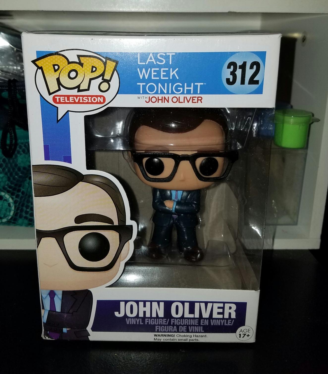Amazon.com: Funko POP TV: Last Week Tonight John Oliver Action Figure ...