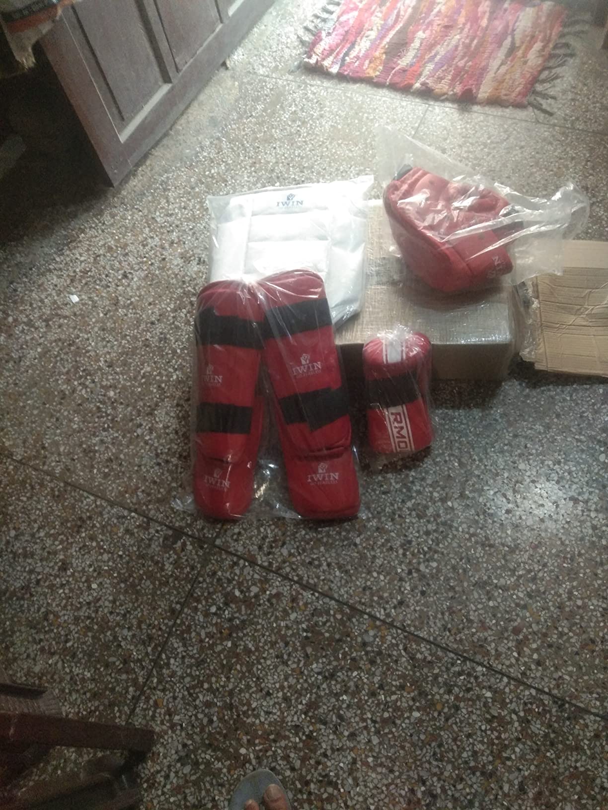IWIN Approved Karate Safety Karate Kit, Pack of Head Guard, Chest Guard ...