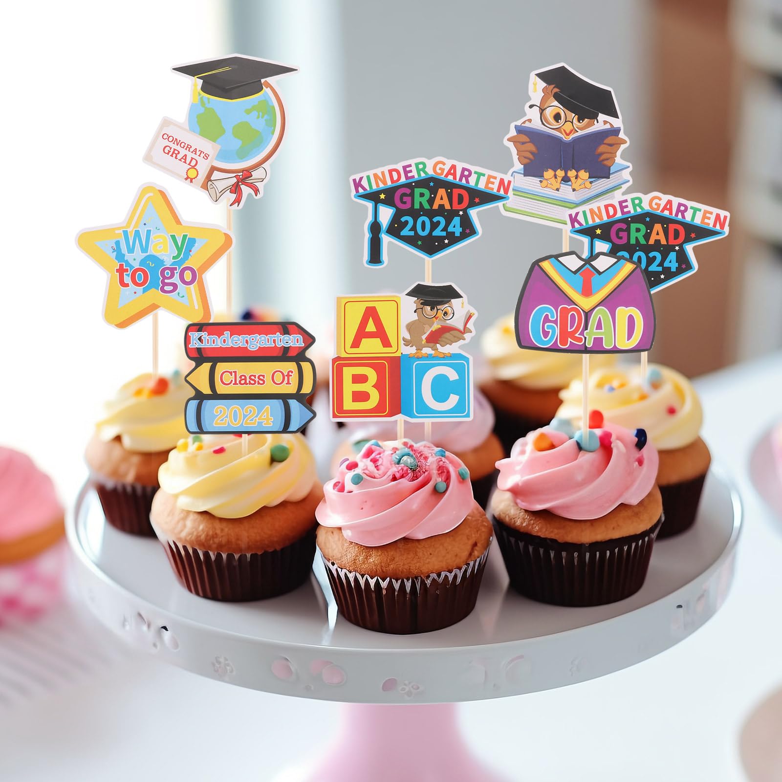 Easy Graduation Cupcakes