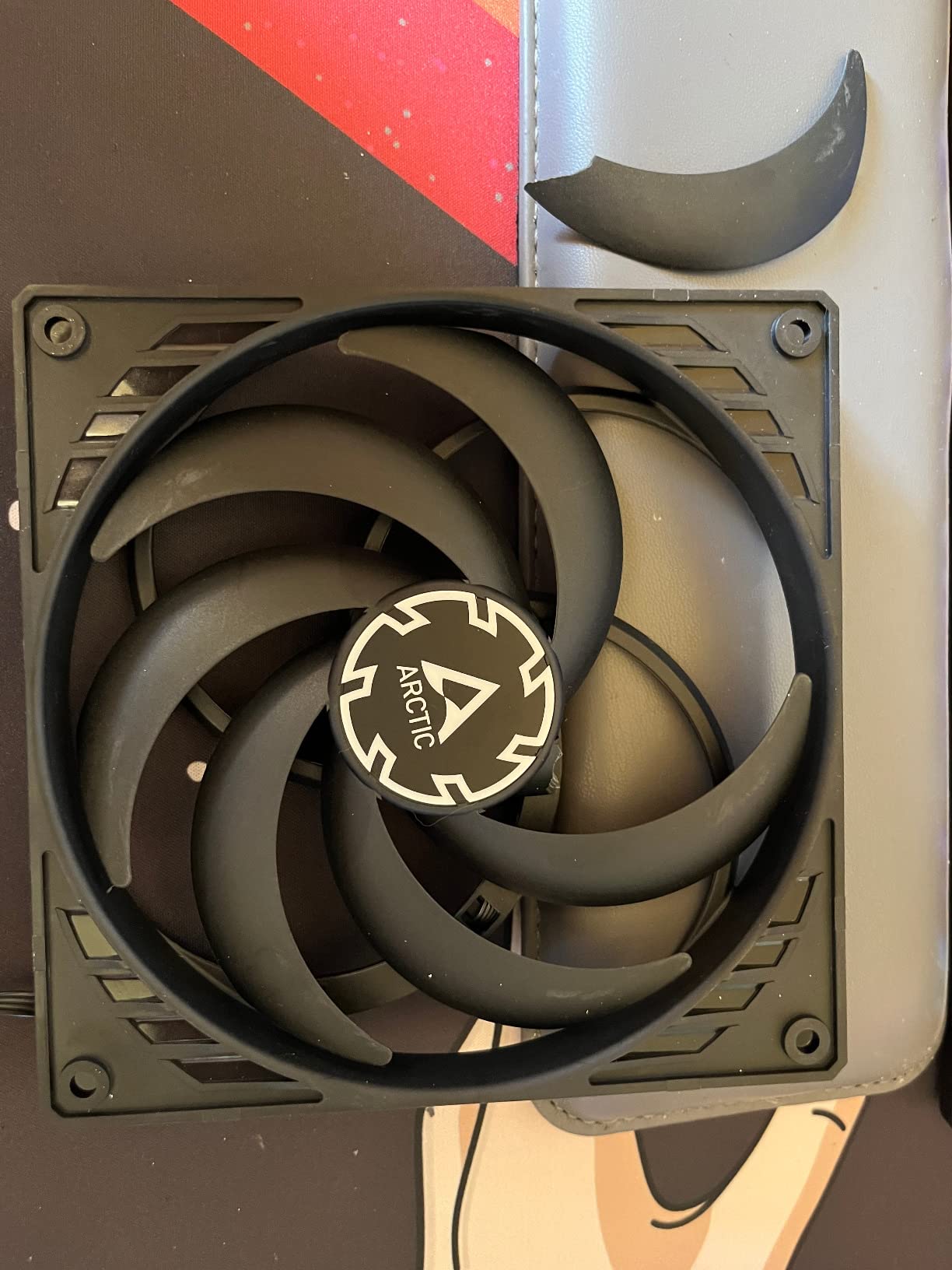 ARCTIC P14 Slim PWM PST - PC Fan, 140mm Fan, PC Case Fan with PWM ...