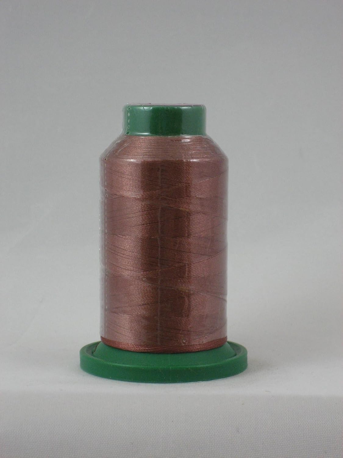 Amazon.com: Isacord Embroidery Thread 1000m (1430-1776 (1543) : Arts ...