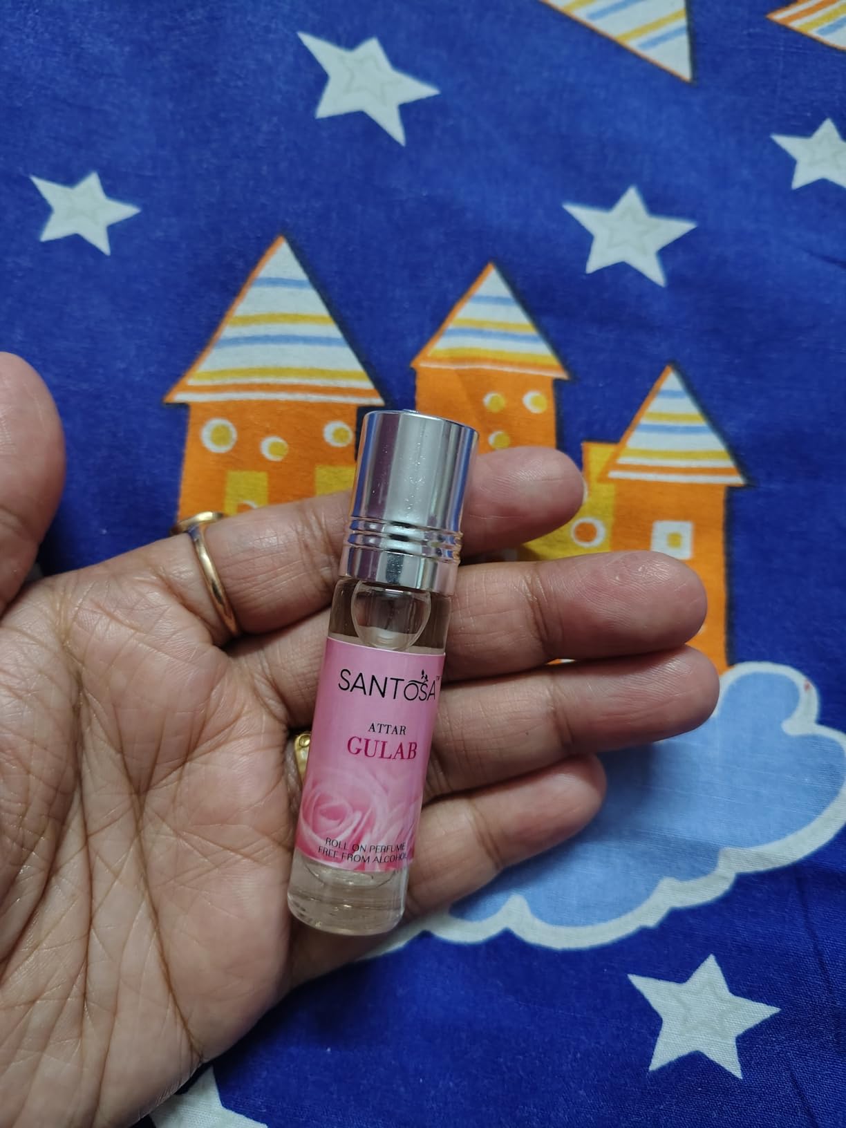 Santosa Gulab Attar Original 6ml Roll-On - Alcohol-Free, Oil-Based Rose ...