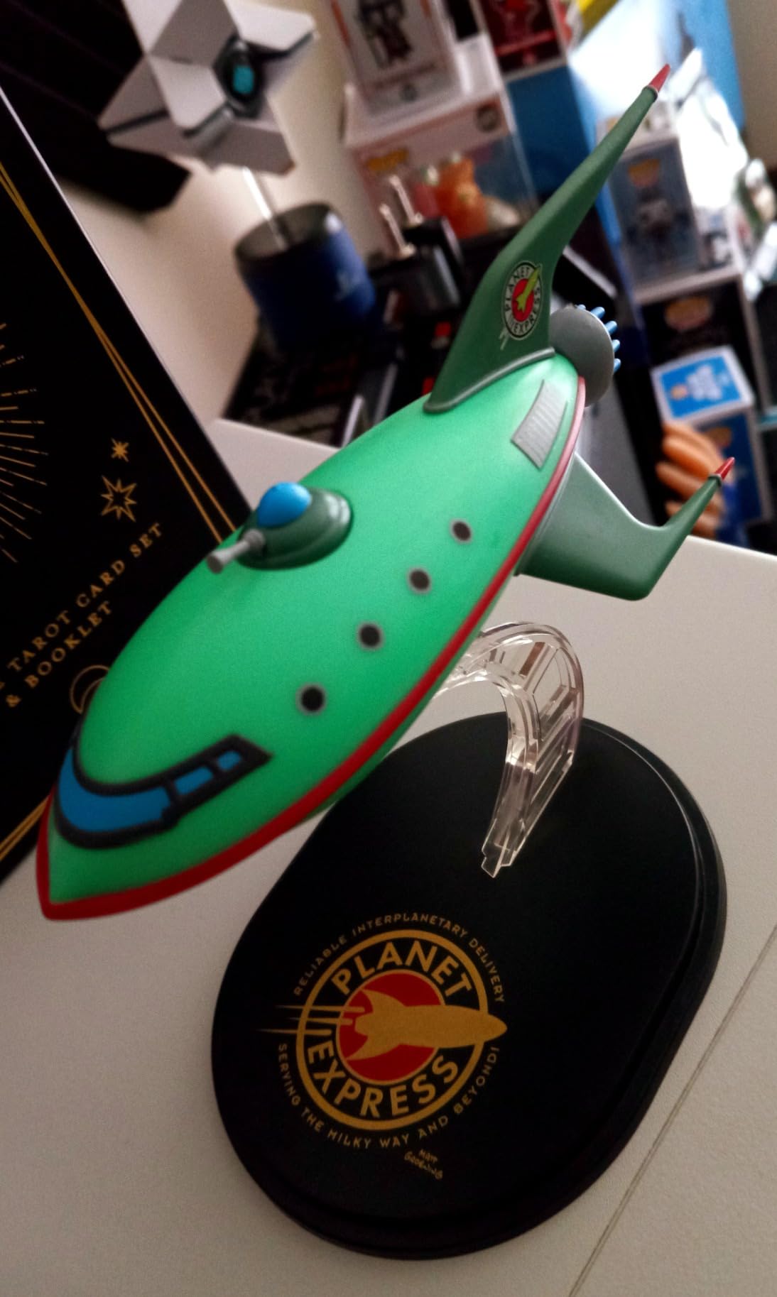 Amazon.com: Futurama LootCrate July 2016 Planet Express Ship Model Q ...