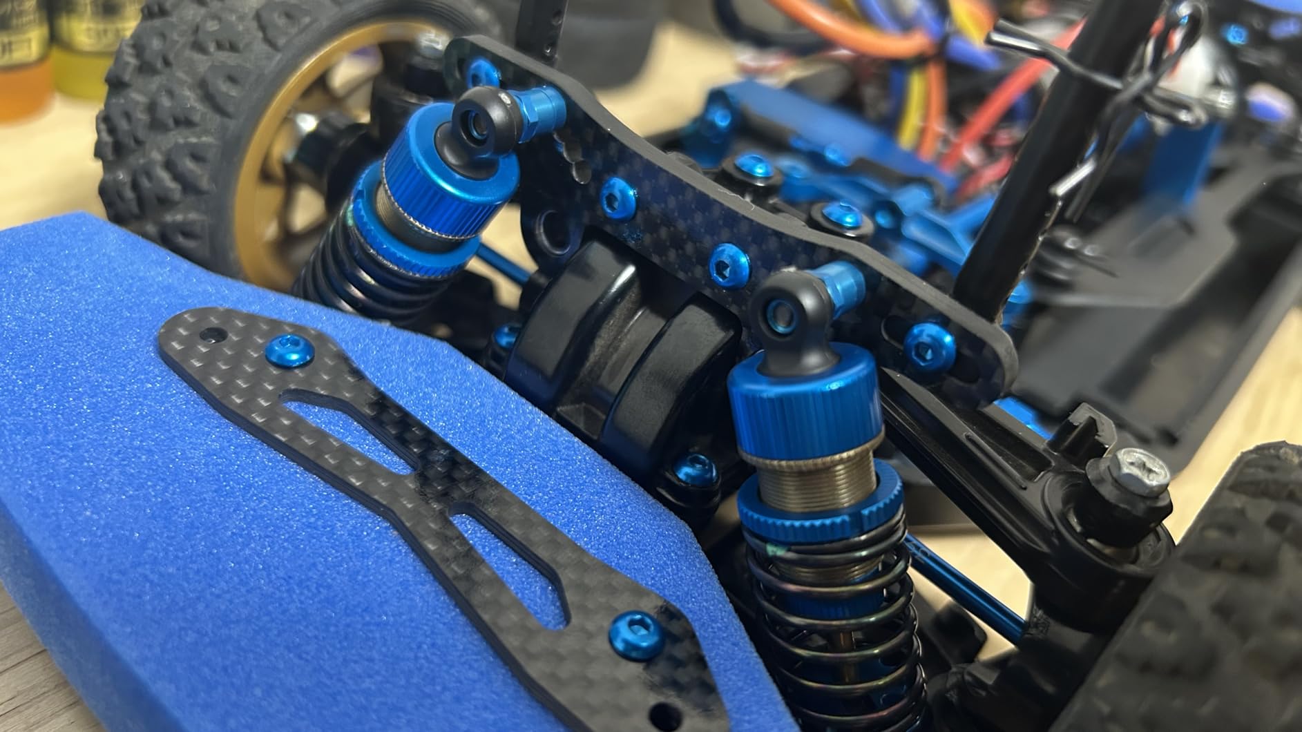 Amazon.co.jp | タミヤ(TAMIYA) TRFシリーズ No.254 TRF ビッグボアダンパープラス (4本) RCパーツ ...