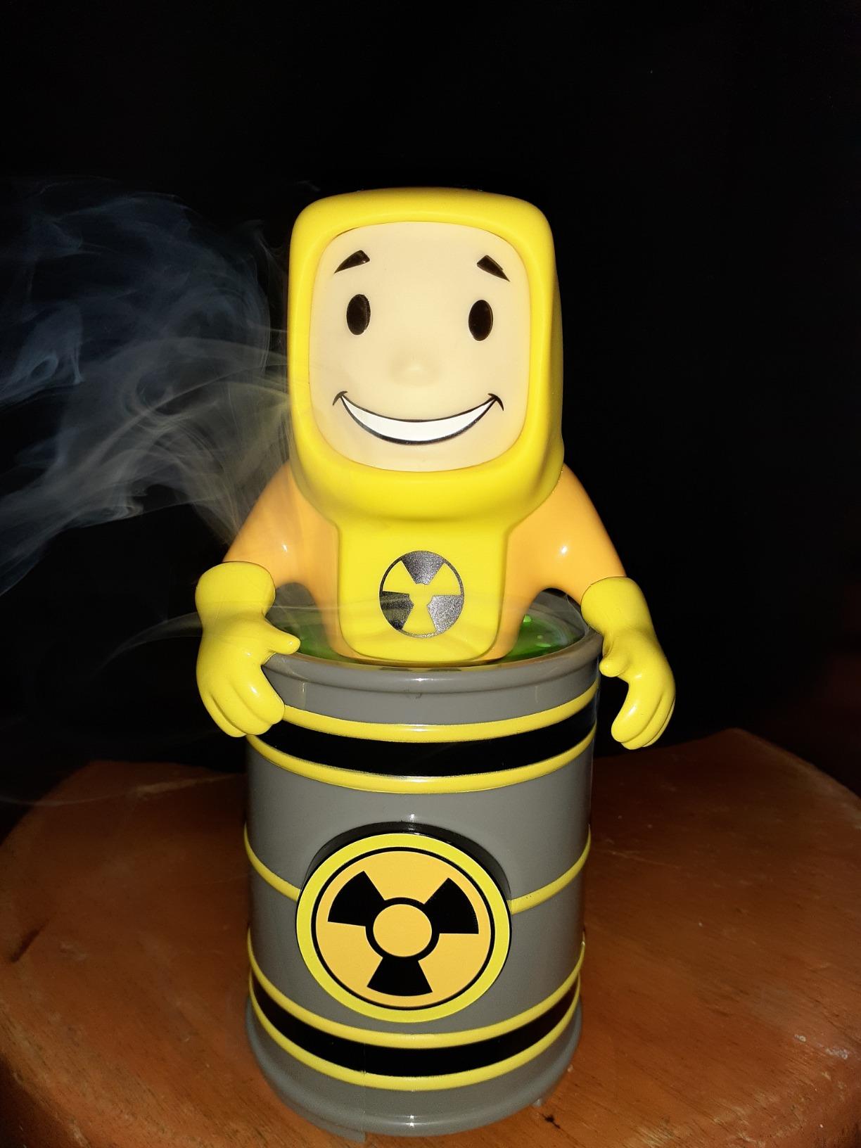 Amazon.com: Official Fallout Barrel Vault Boy Incense Burner : Home ...
