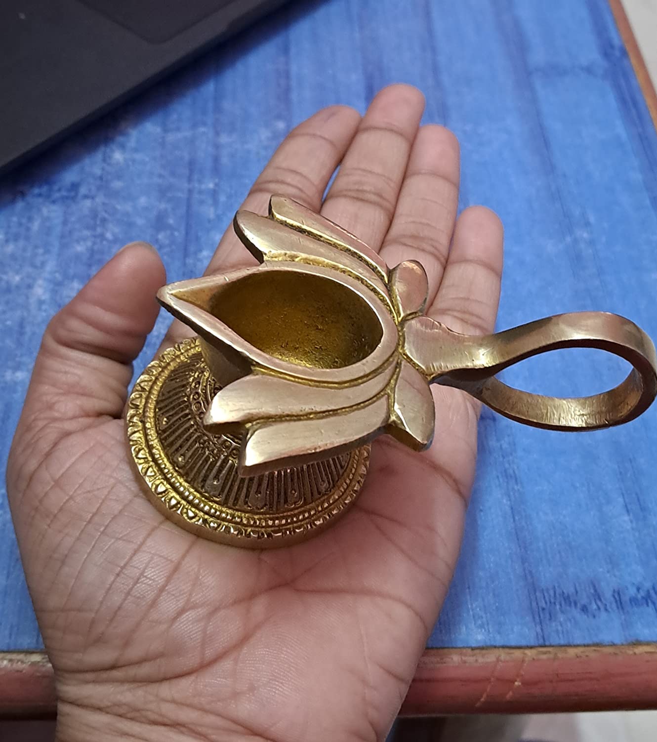 Buy Indian-Shelf Handmade Premium Quality Lotus Shape Religious Pital ...