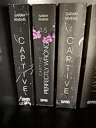 Amazon.fr - Captive tome 1 - Edition Collector - Rivens, Sarah - Livres