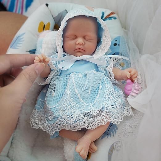 Amazon.com: 7 Inch Mini Silicone Baby, Reborn Baby Dolls Silicone Full ...